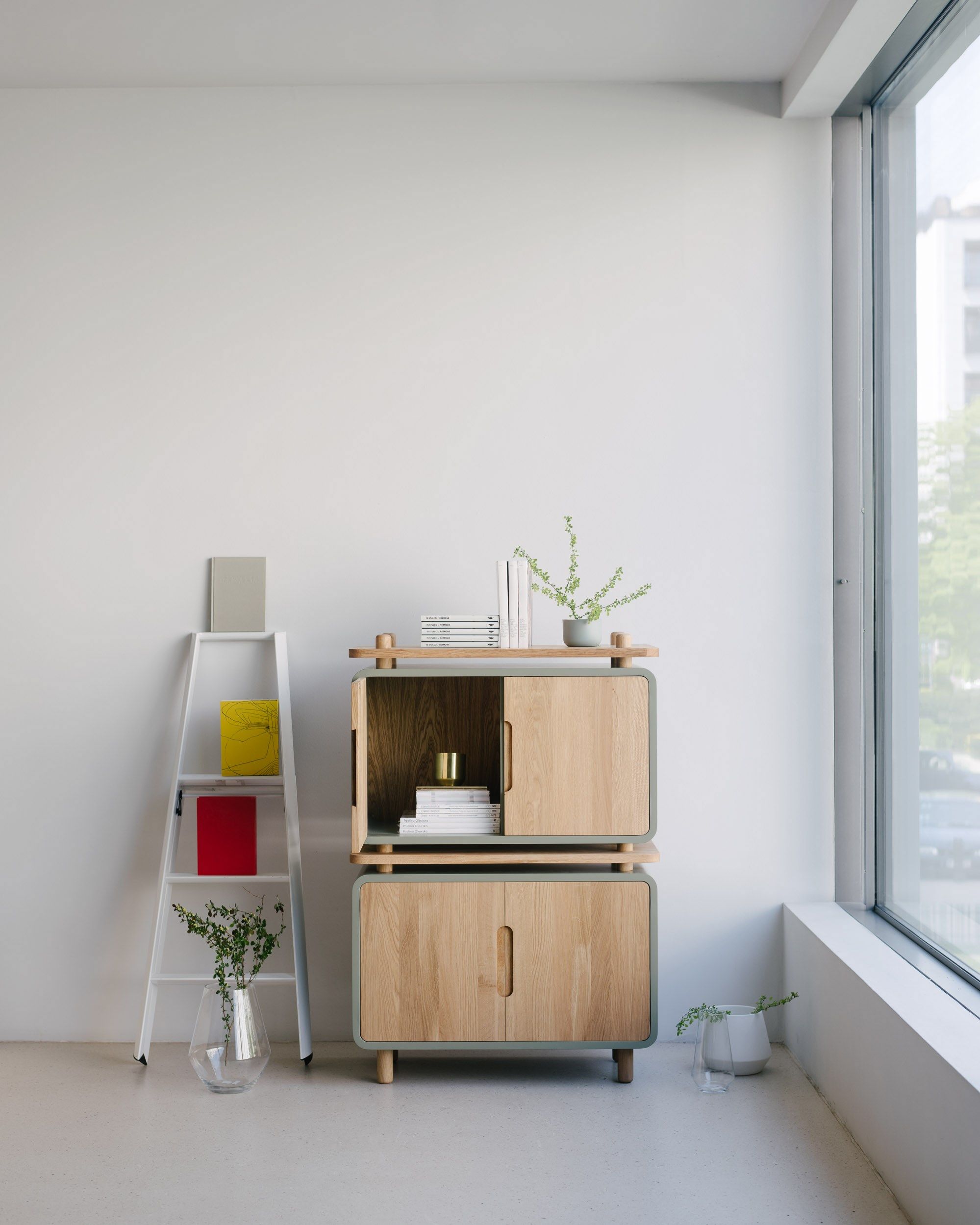 LOOP 88 Highboard By ST FURNITURE
