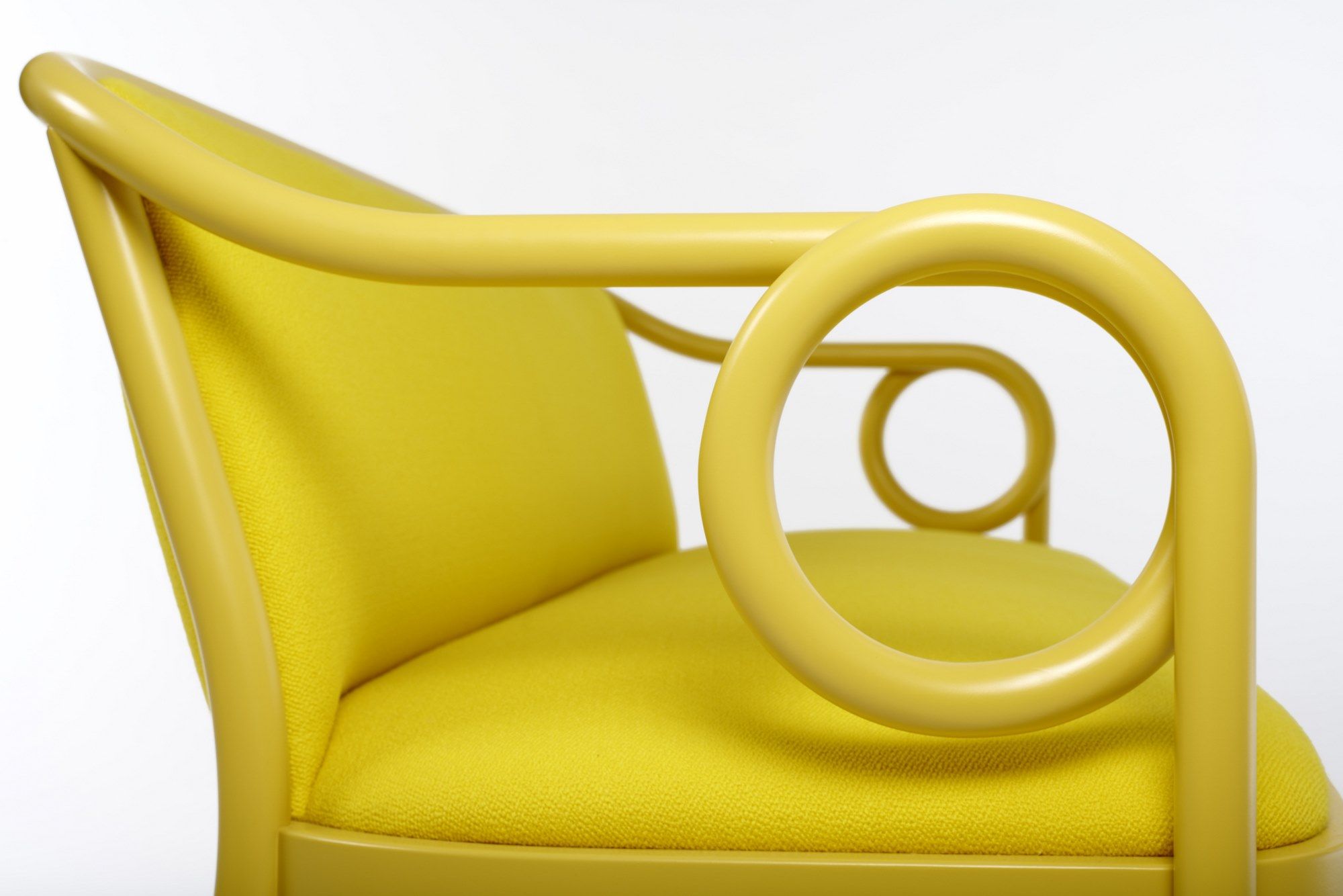 LOOP Beech bench with back By Wiener GTV Design | design India Mahdavi