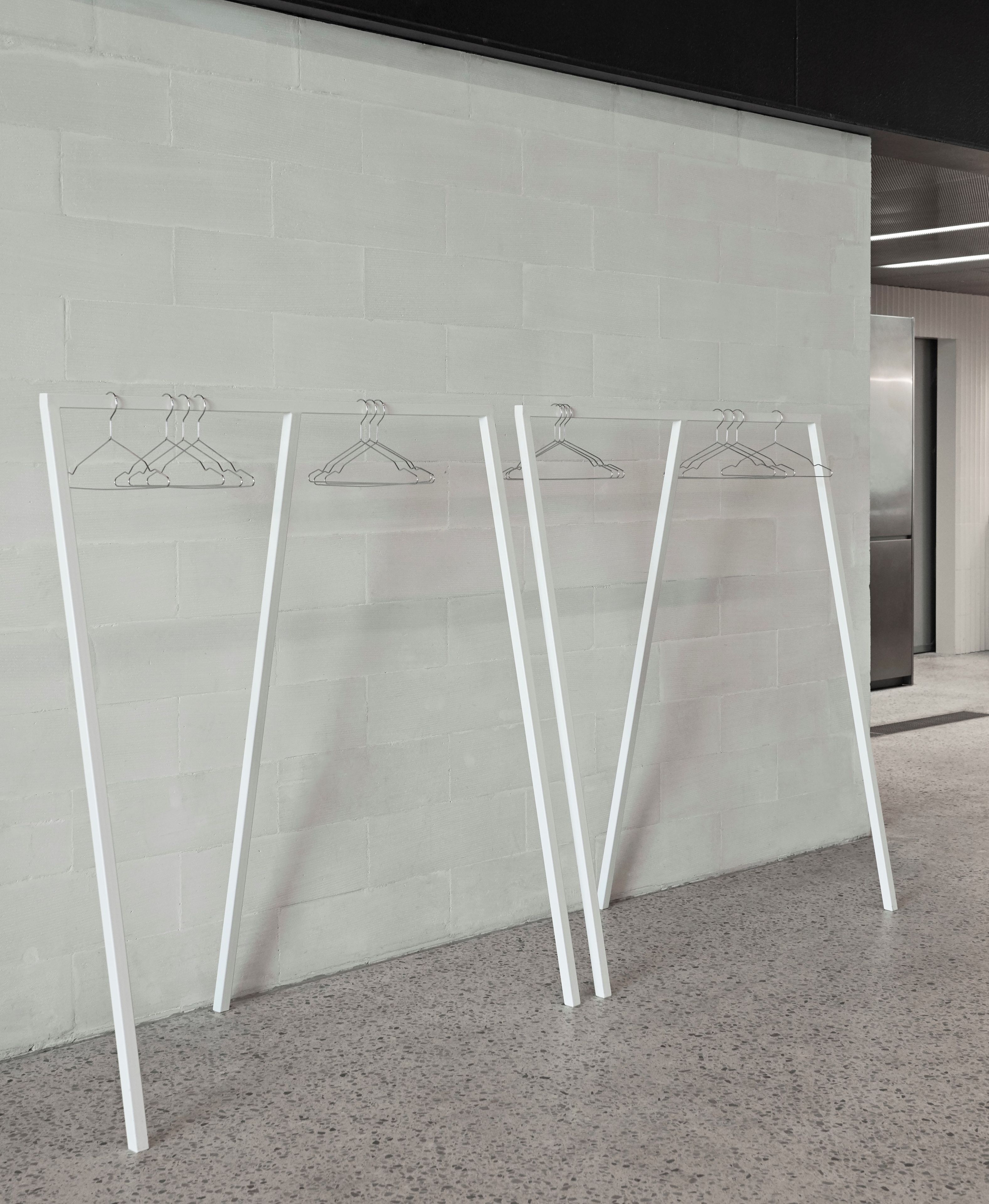 LOOP STAND WARDROBE Coat rack By Hay