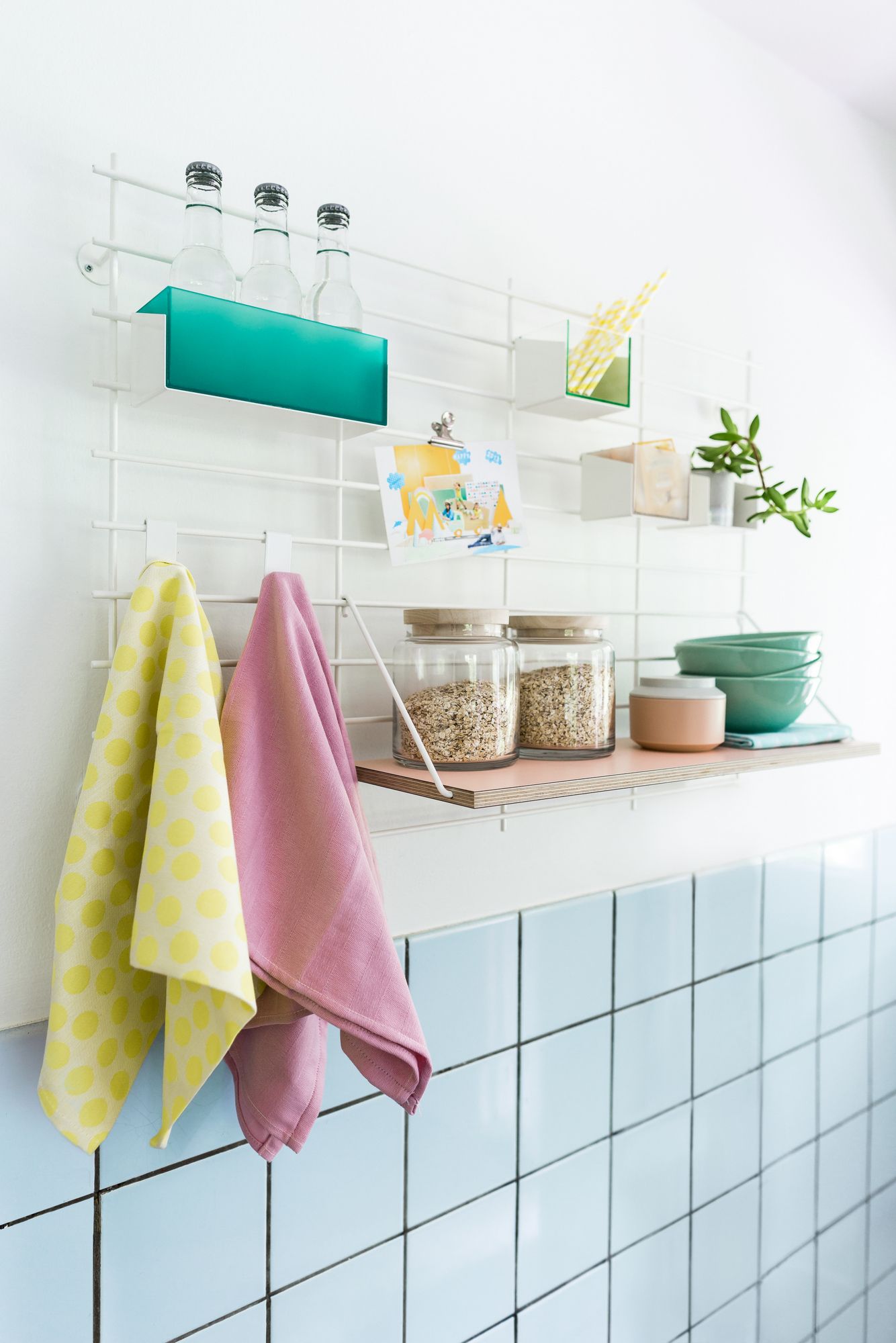 LOOPHOLES | Acrylic storage box By Atelier Belge