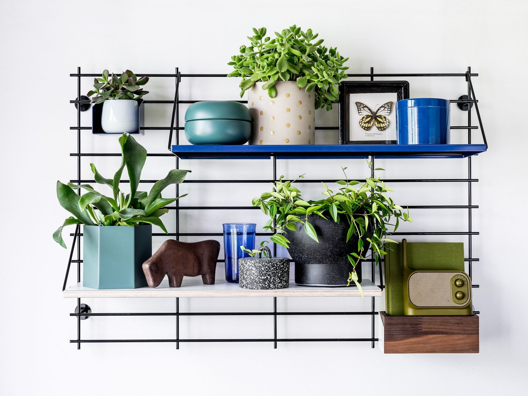 LOOPHOLES THE GRID.01 Metal storage grid By Atelier Belge