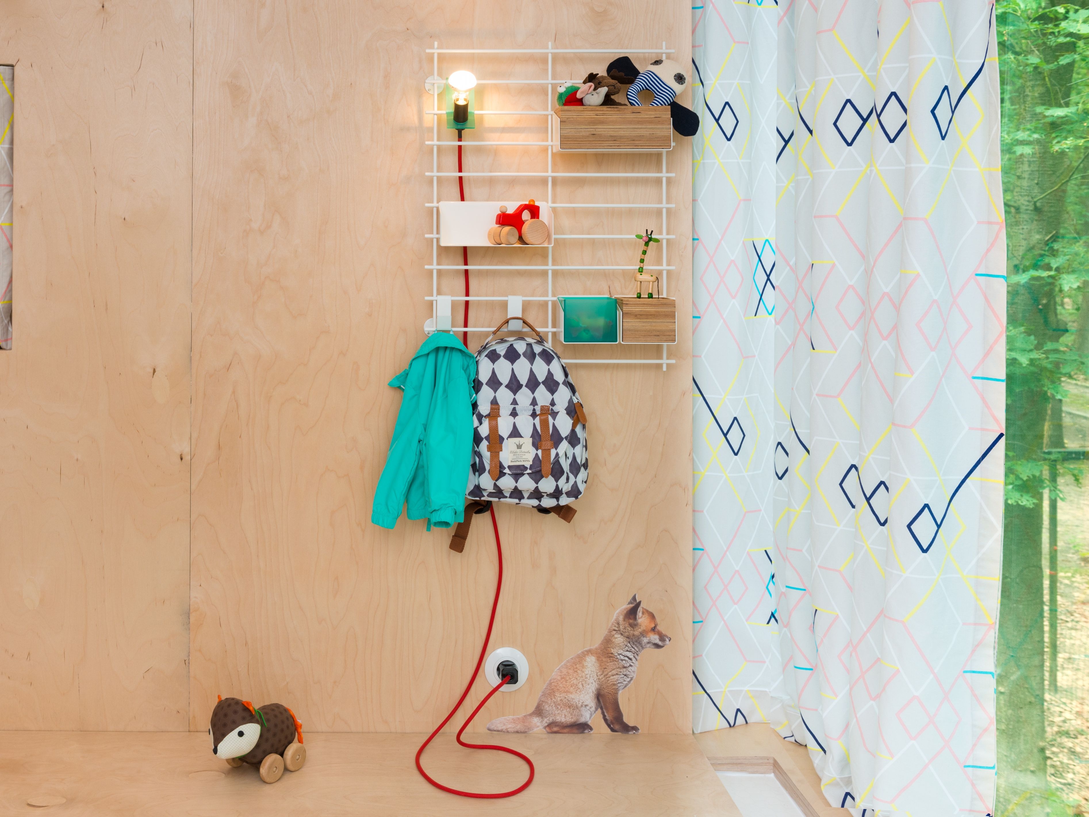 LOOPHOLES THE GRID.02 Metal storage grid By Atelier Belge