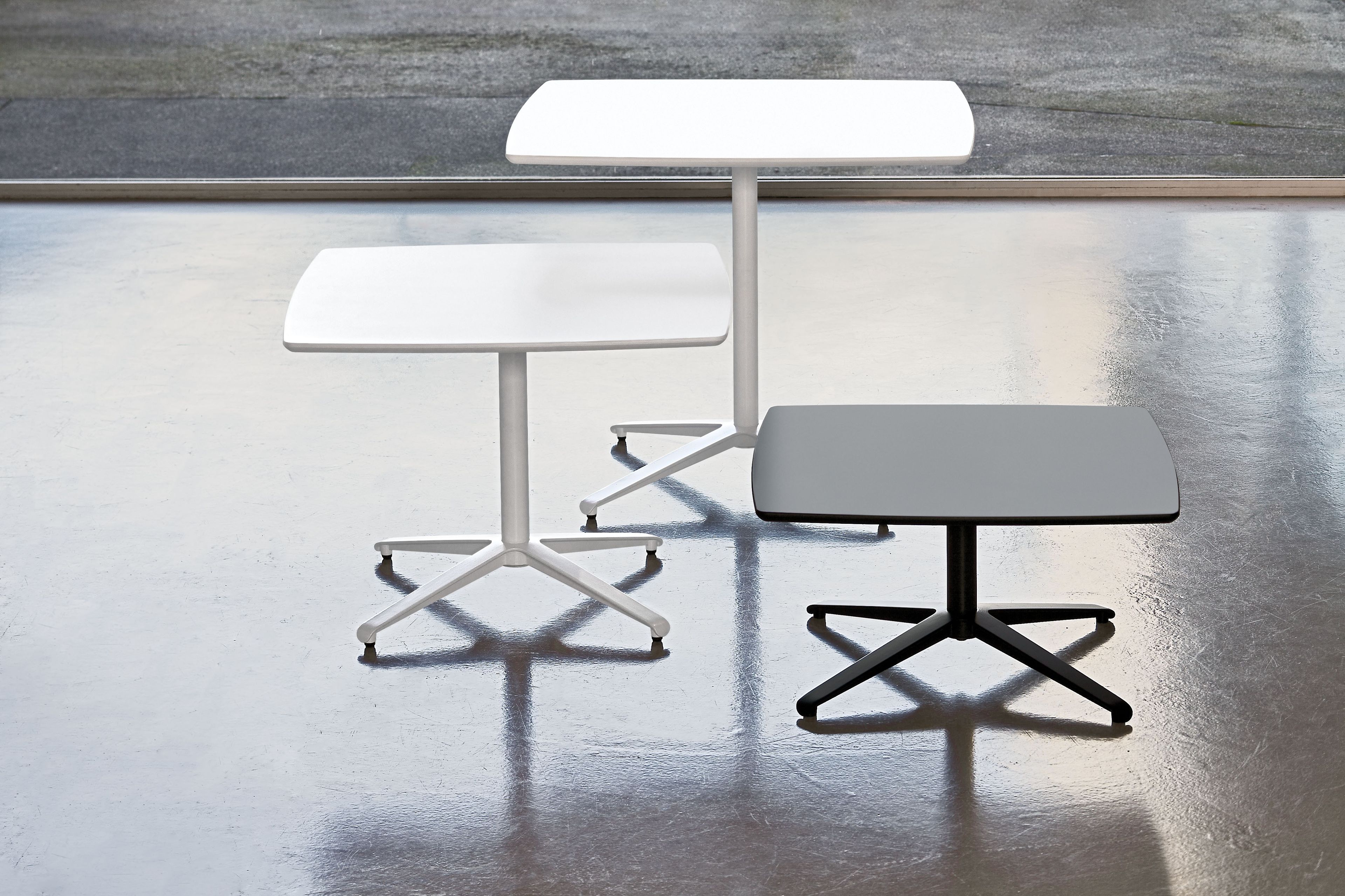 LOTO LOUNGE | Square coffee table Steel and wood coffee table By Nahu