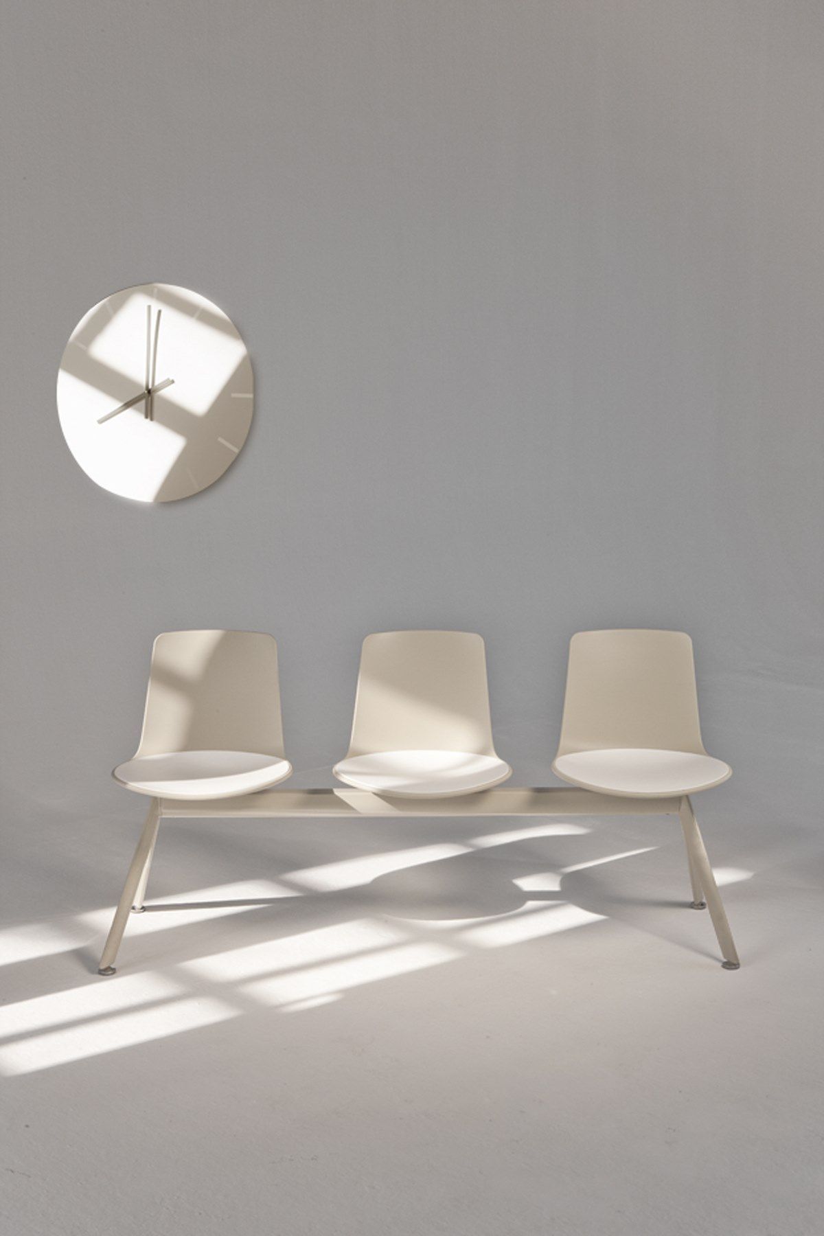LOTTUS | Beam seating By ENEA design Lievore Altherr Molina
