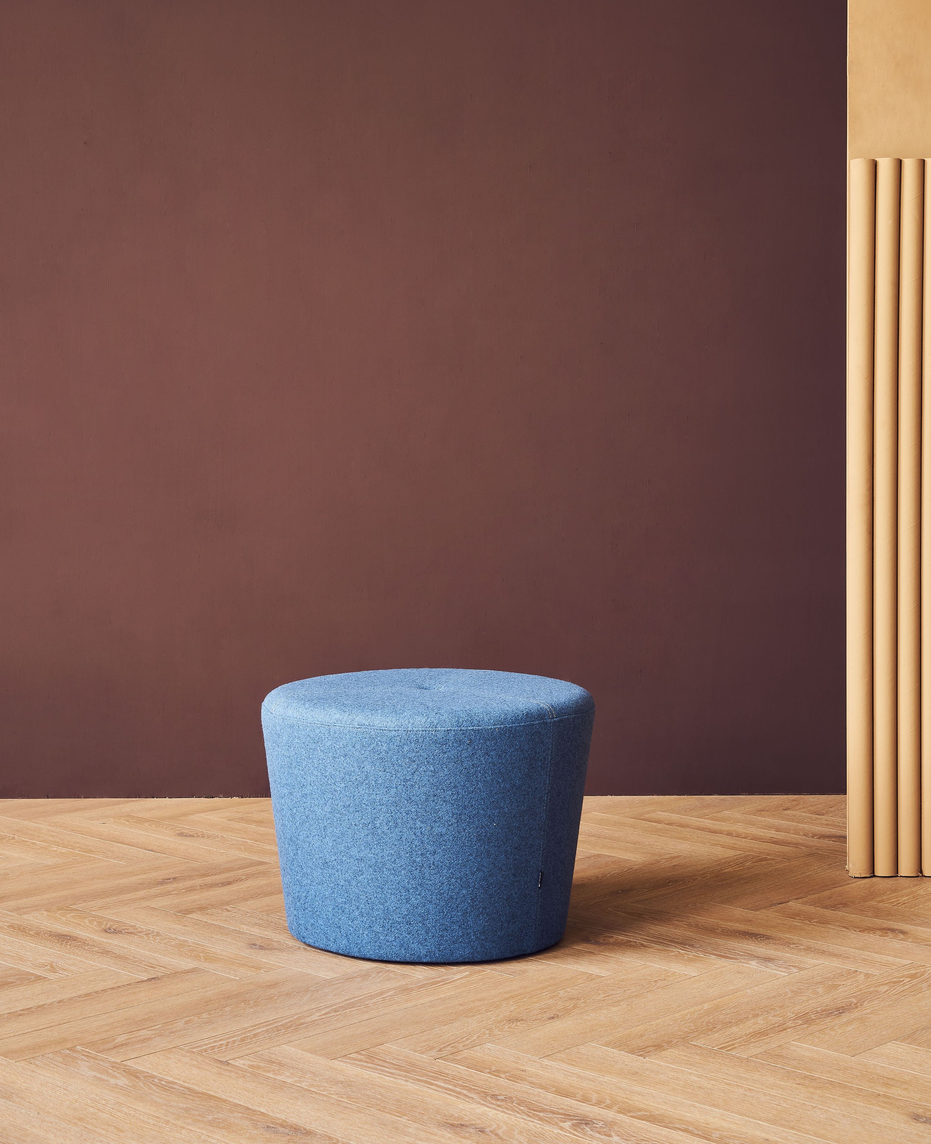 LOTUS Upholstered oval fabric pouf By grado design | design Alex Chai ...