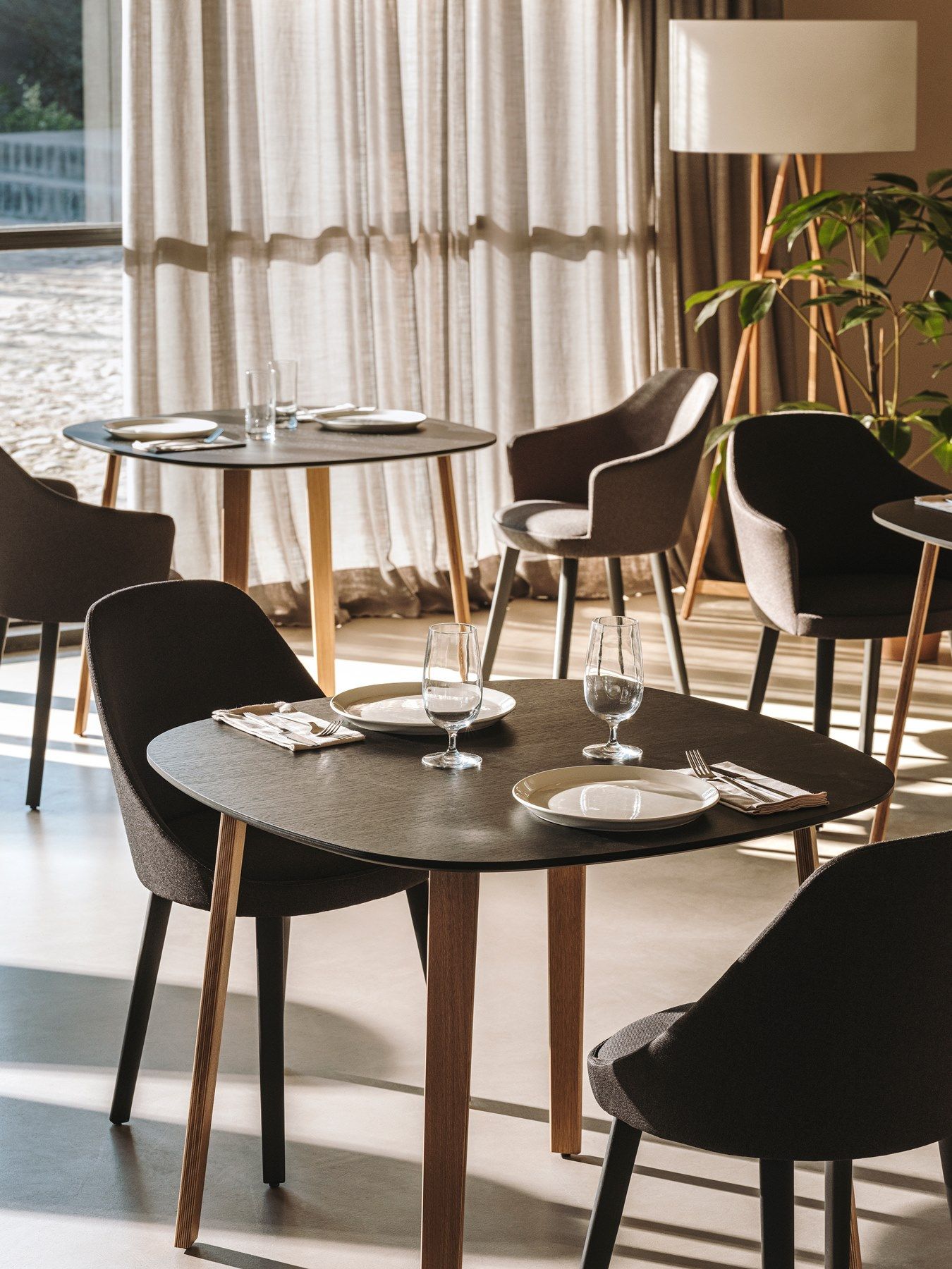 LTS SYSTEM | Table LTS System Collection By ENEA design Estudi Manel Molina