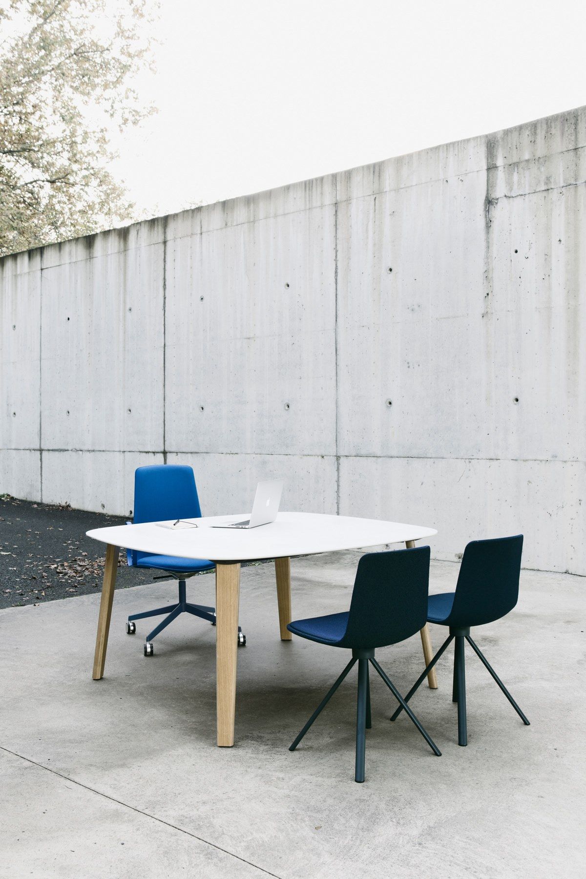 LTS SYSTEM | Table LTS System Collection By ENEA design Estudi Manel Molina