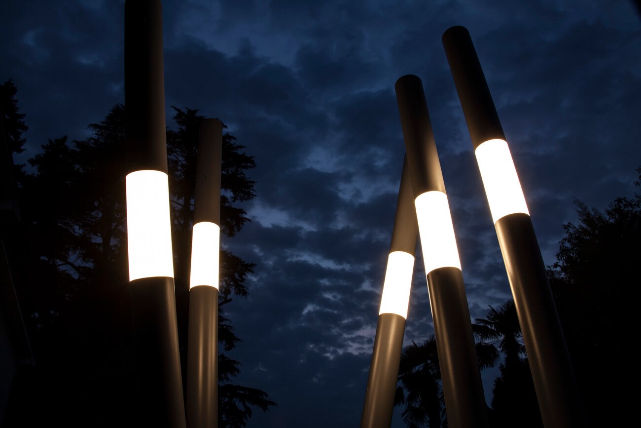 LUCCIOLA LED aluminium floor lamp By Brillamenti