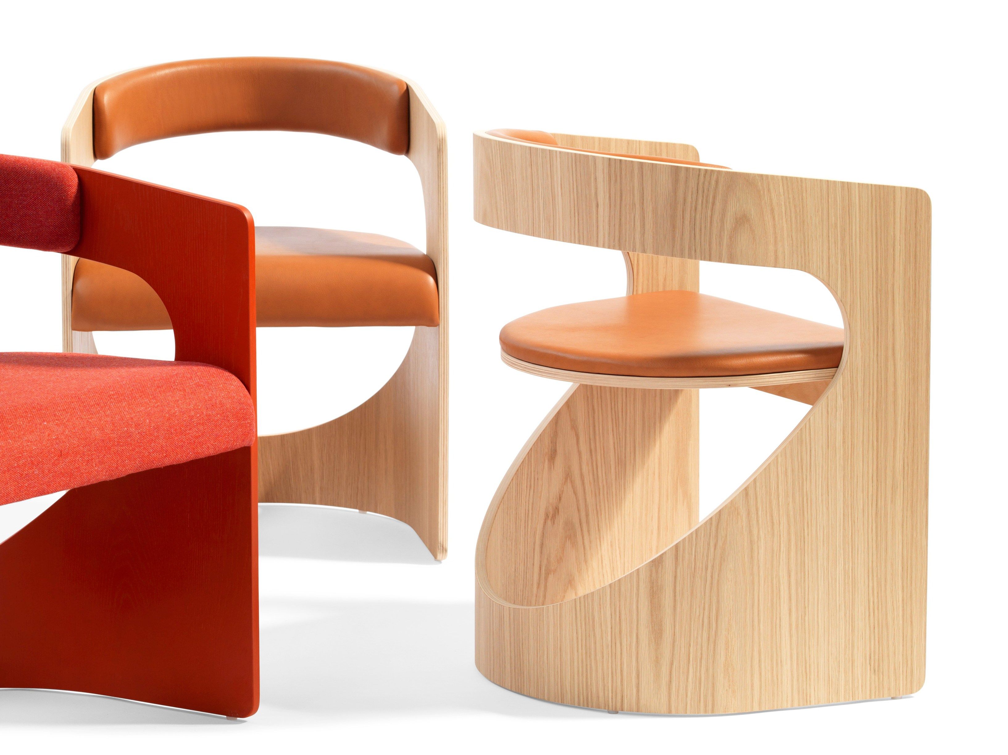 LUCKY Chair with armrests By Blå Station