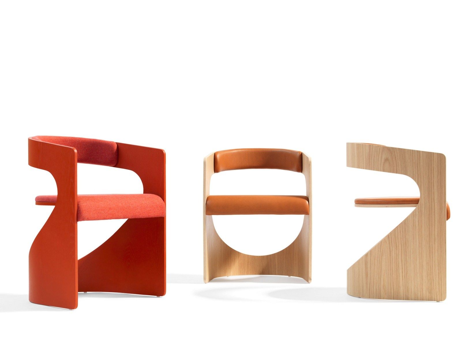 LUCKY Chair with armrests By Blå Station