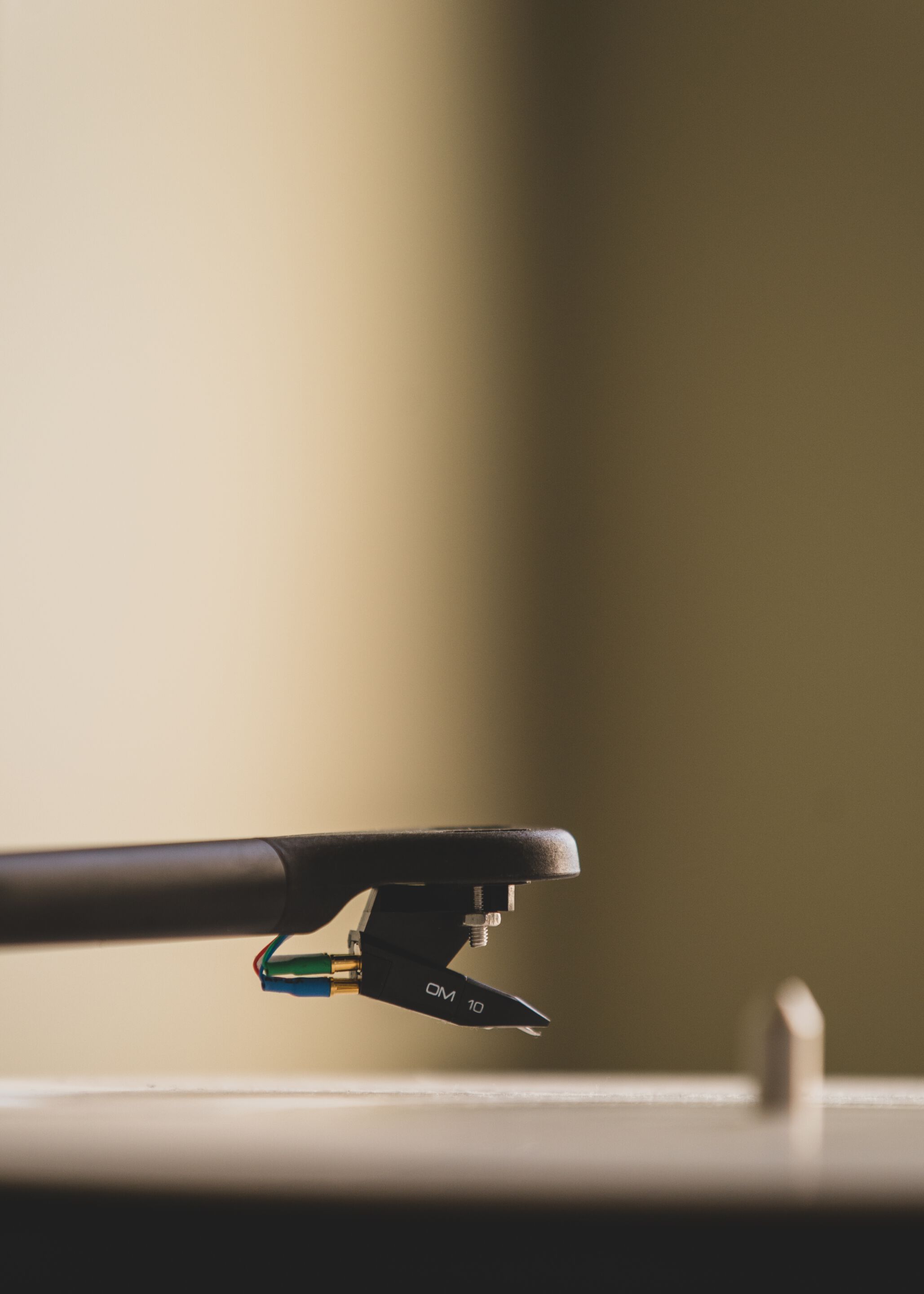 LX TURNTABLE WALNUT Speaker By La Boite concept