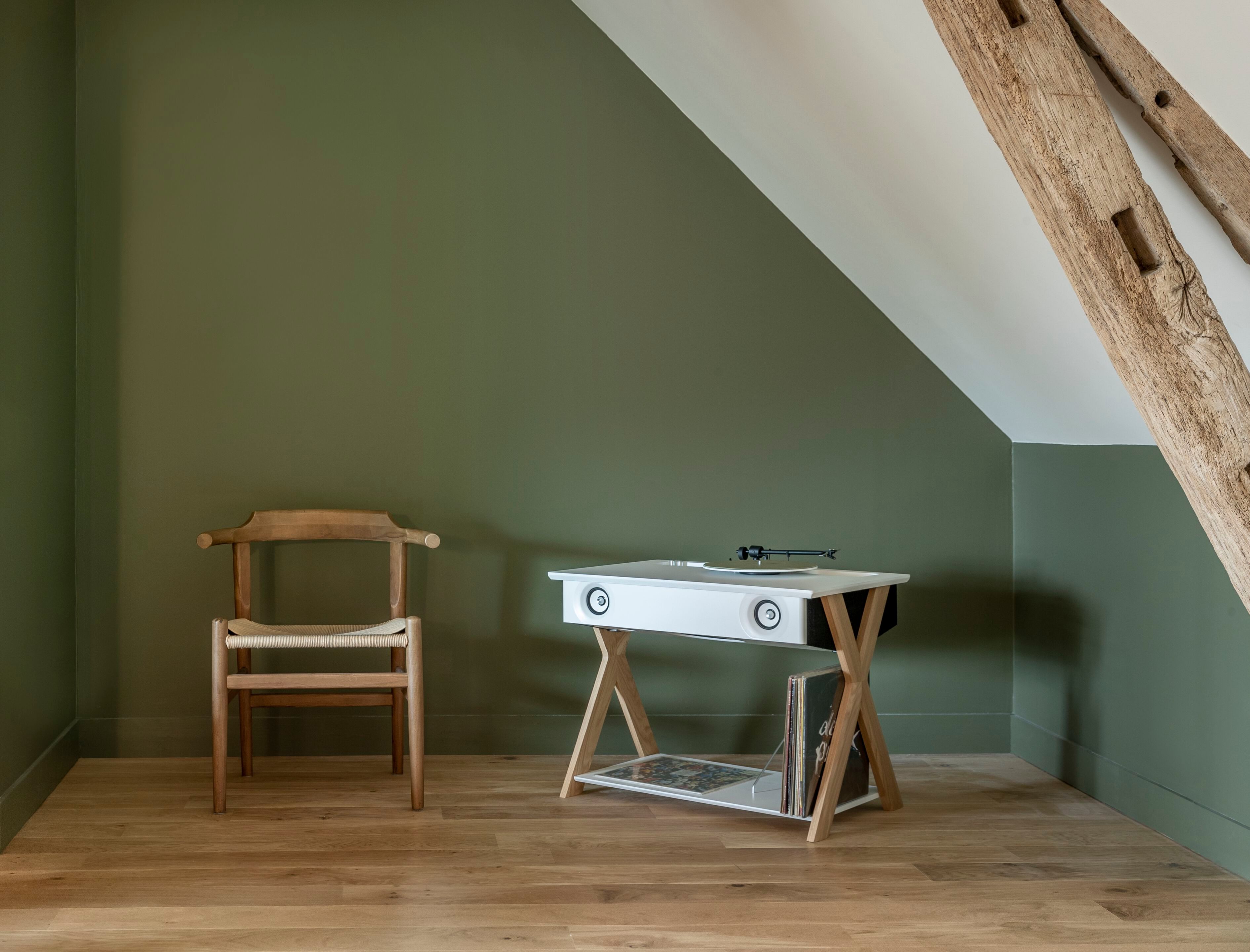 LX X TURNTABLE OAK Speaker By La Boite concept