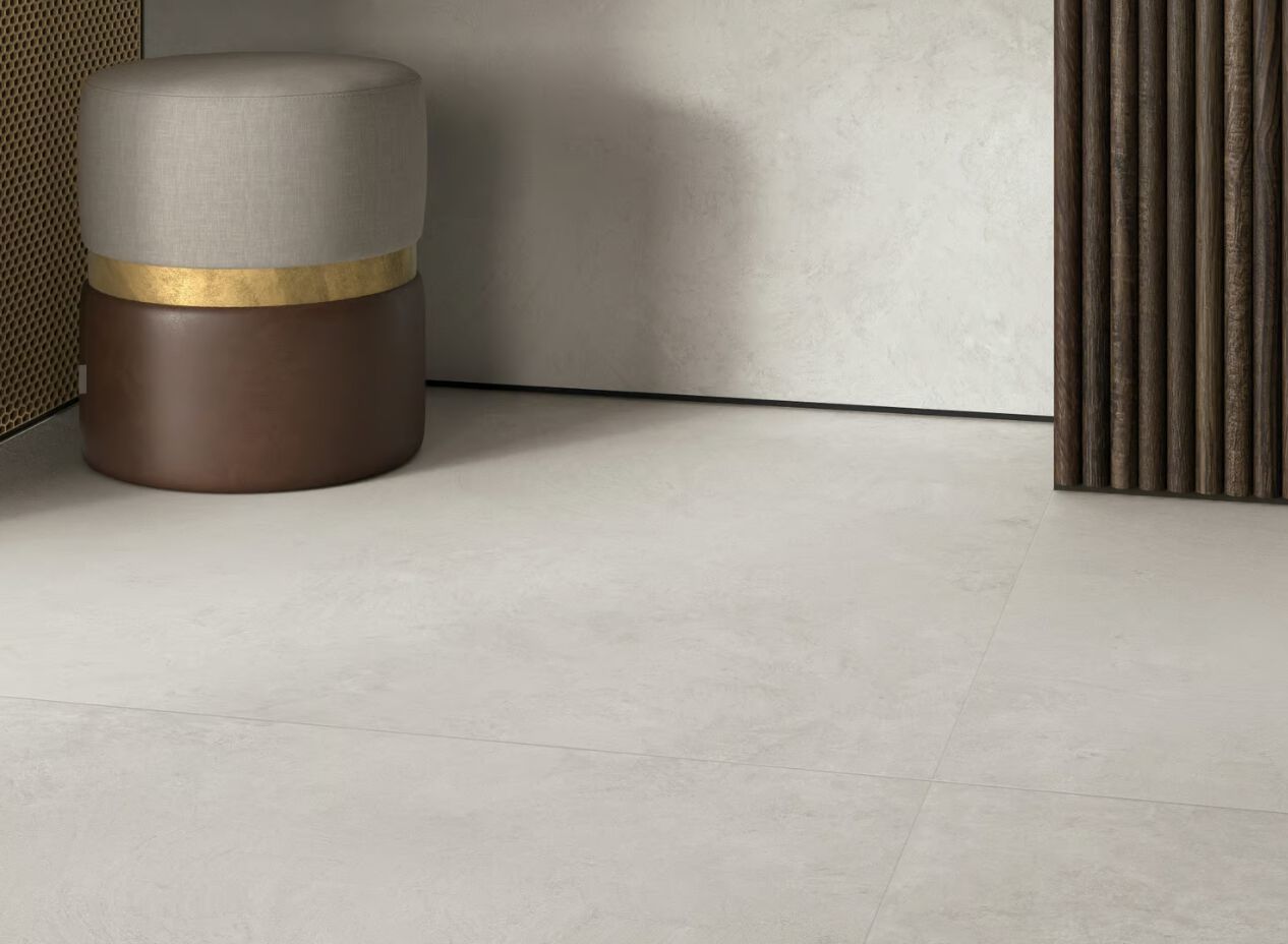 VIS Full-body porcelain stoneware wall/floor tiles By LaFaenza