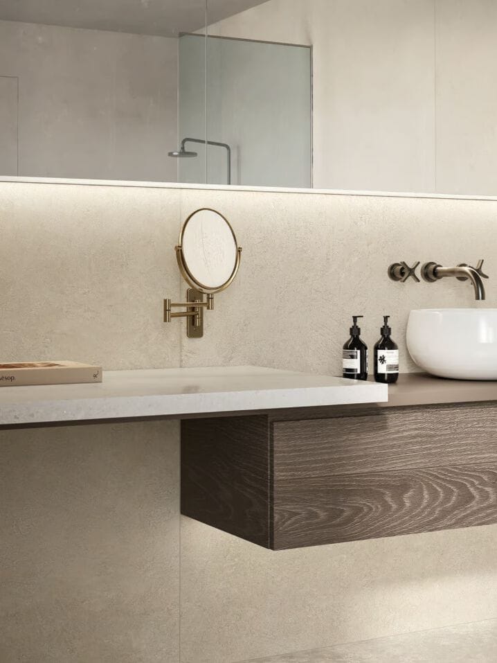 VIS Full-body porcelain stoneware wall/floor tiles By LaFaenza