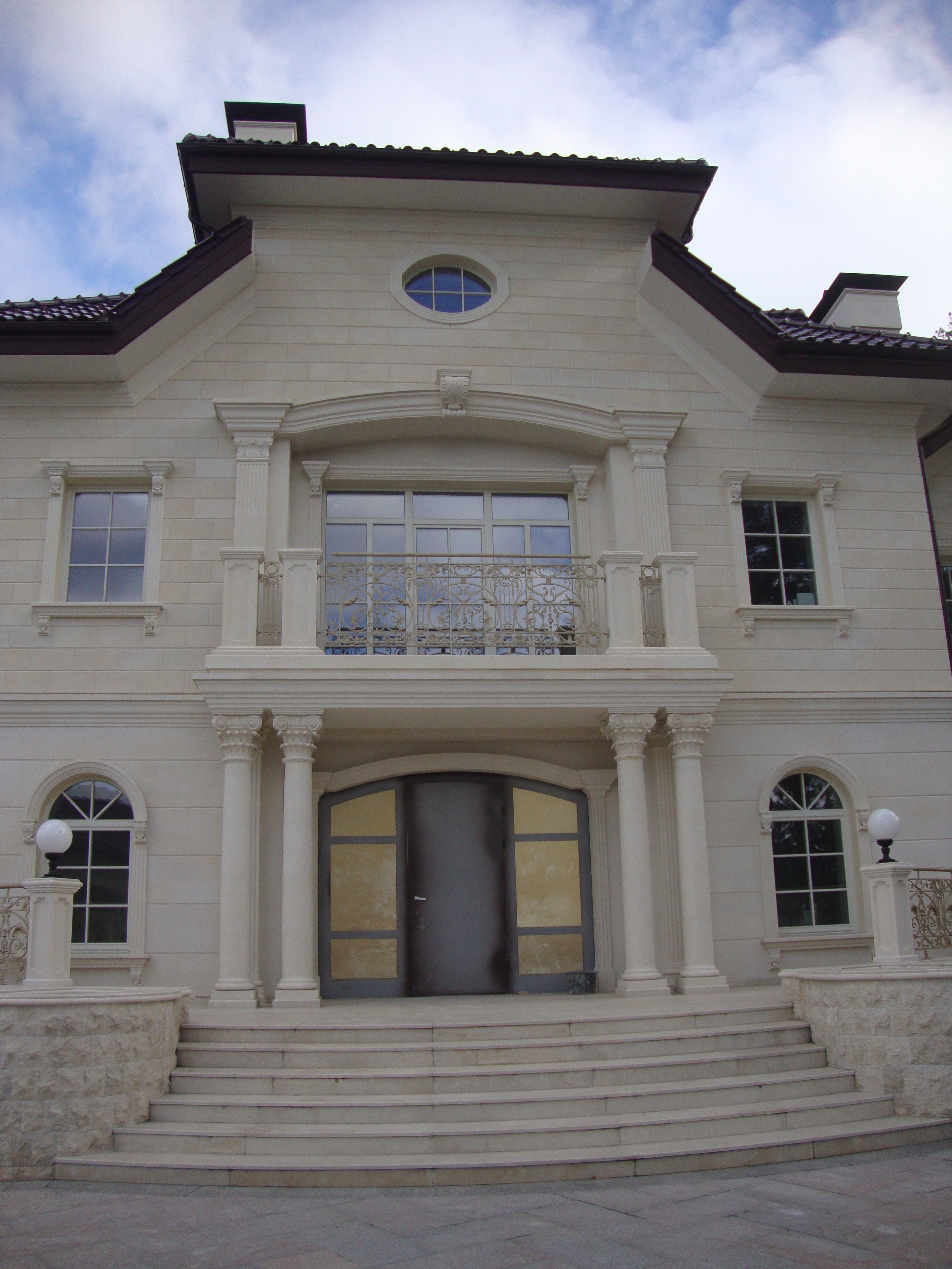 Lecce stone column By PIMAR