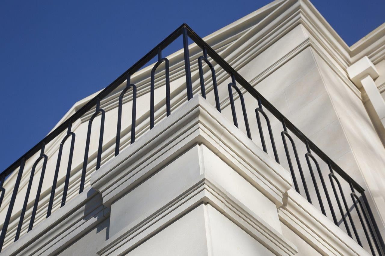 Lecce stone ledge By PIMAR