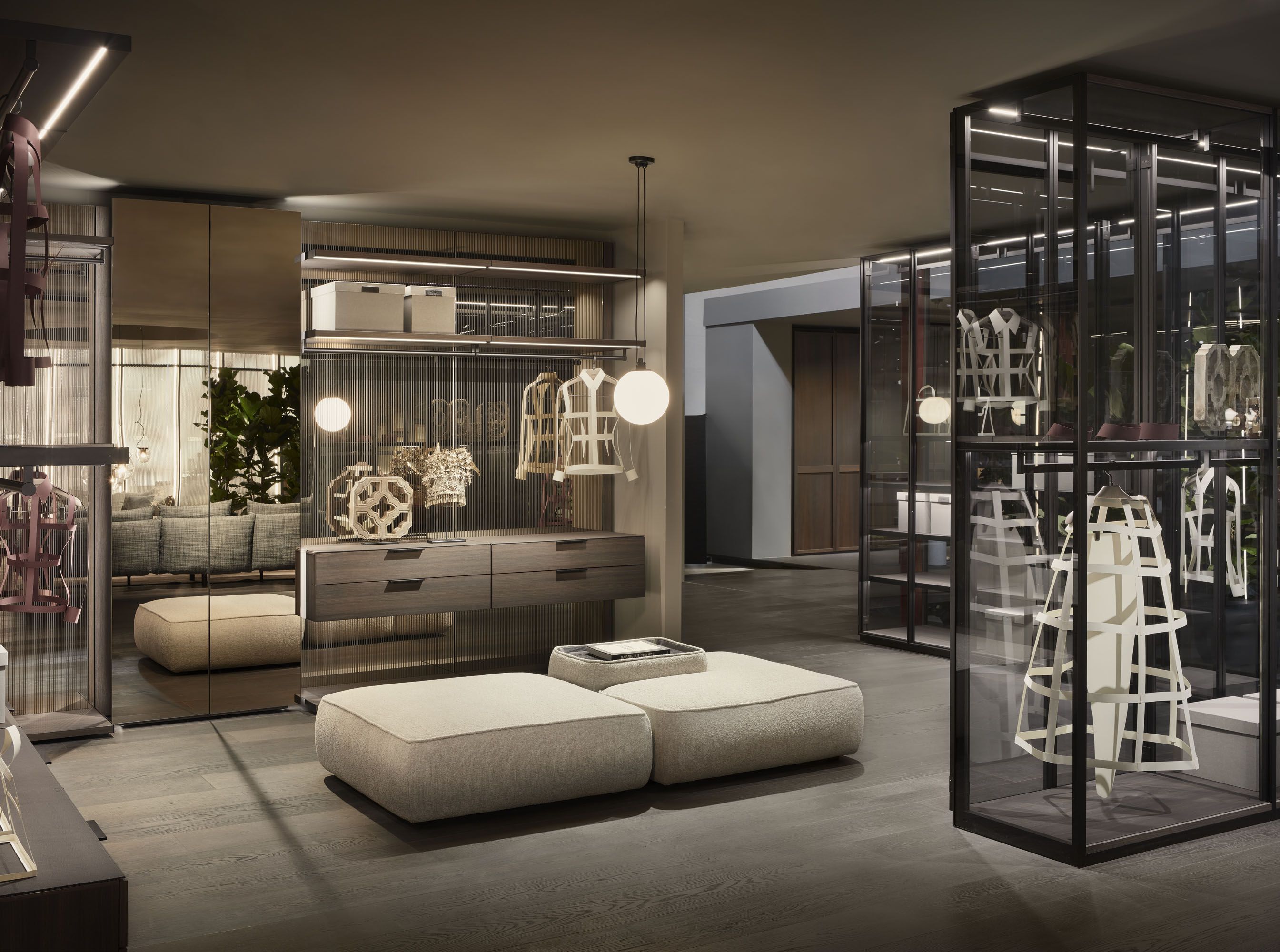 VENTITRE Walk-in wardrobe By Lema | design David Lopez Quincoces