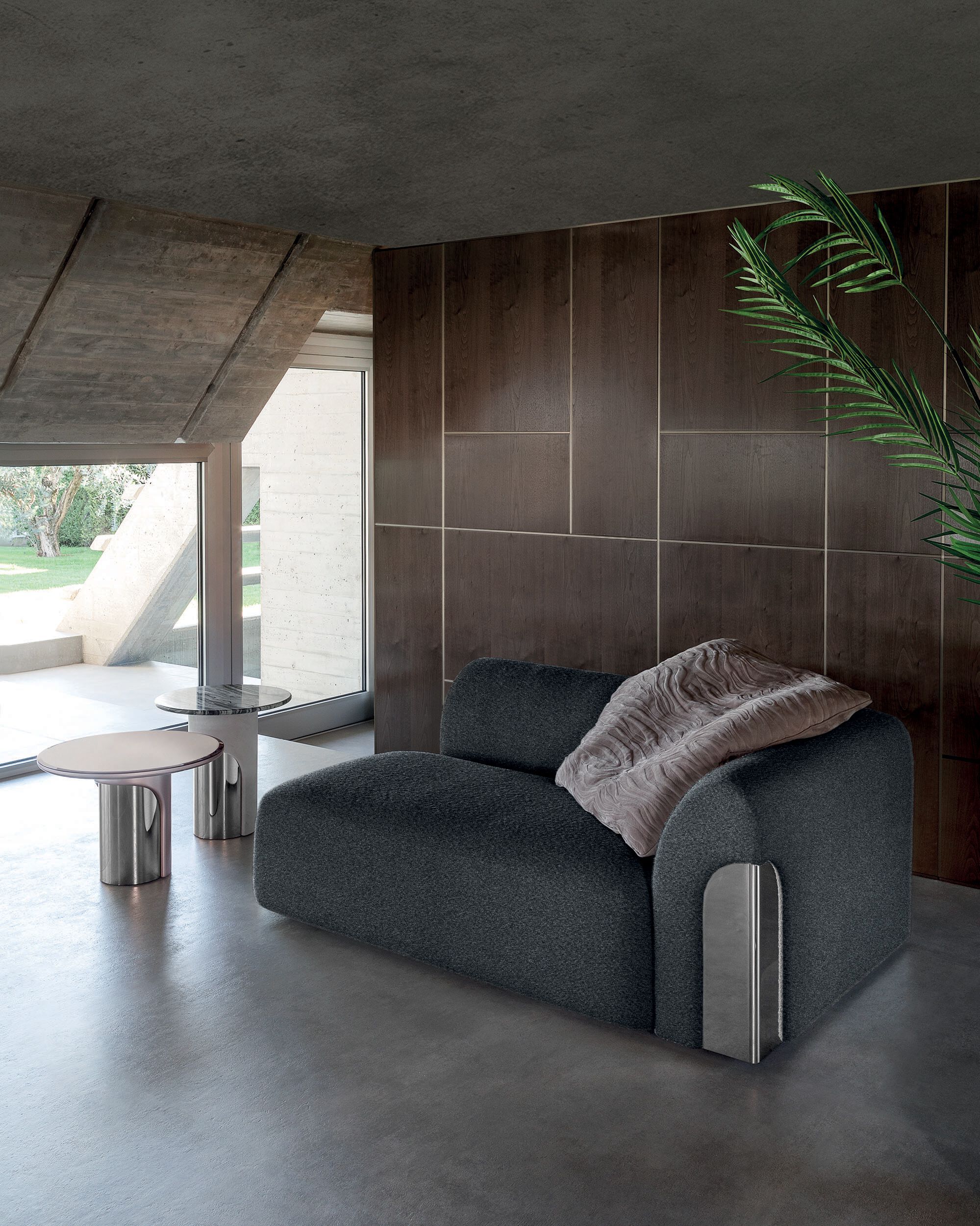 NIP Sofa By Longhi