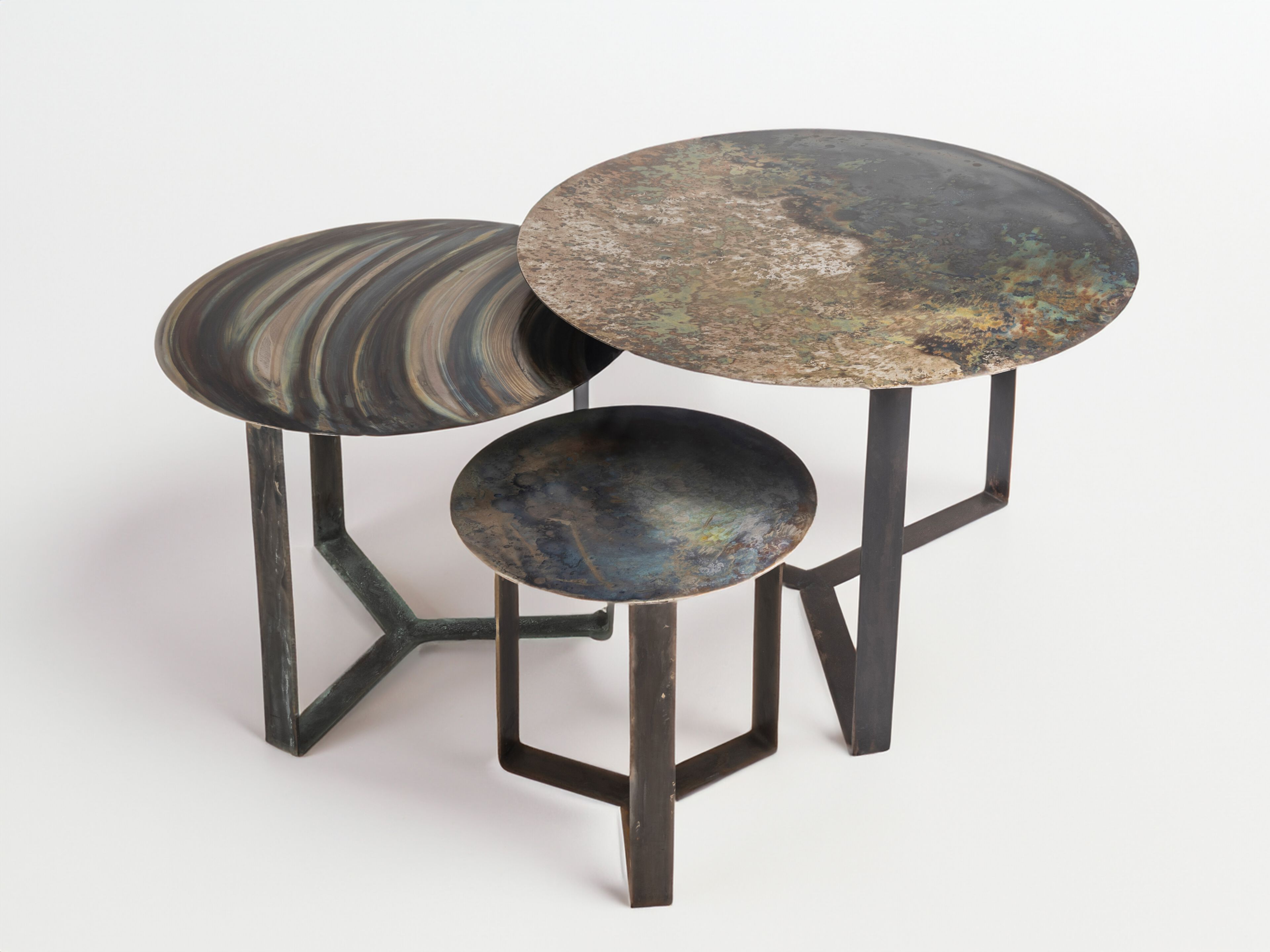 TRIADE Coffee table By Lusent35