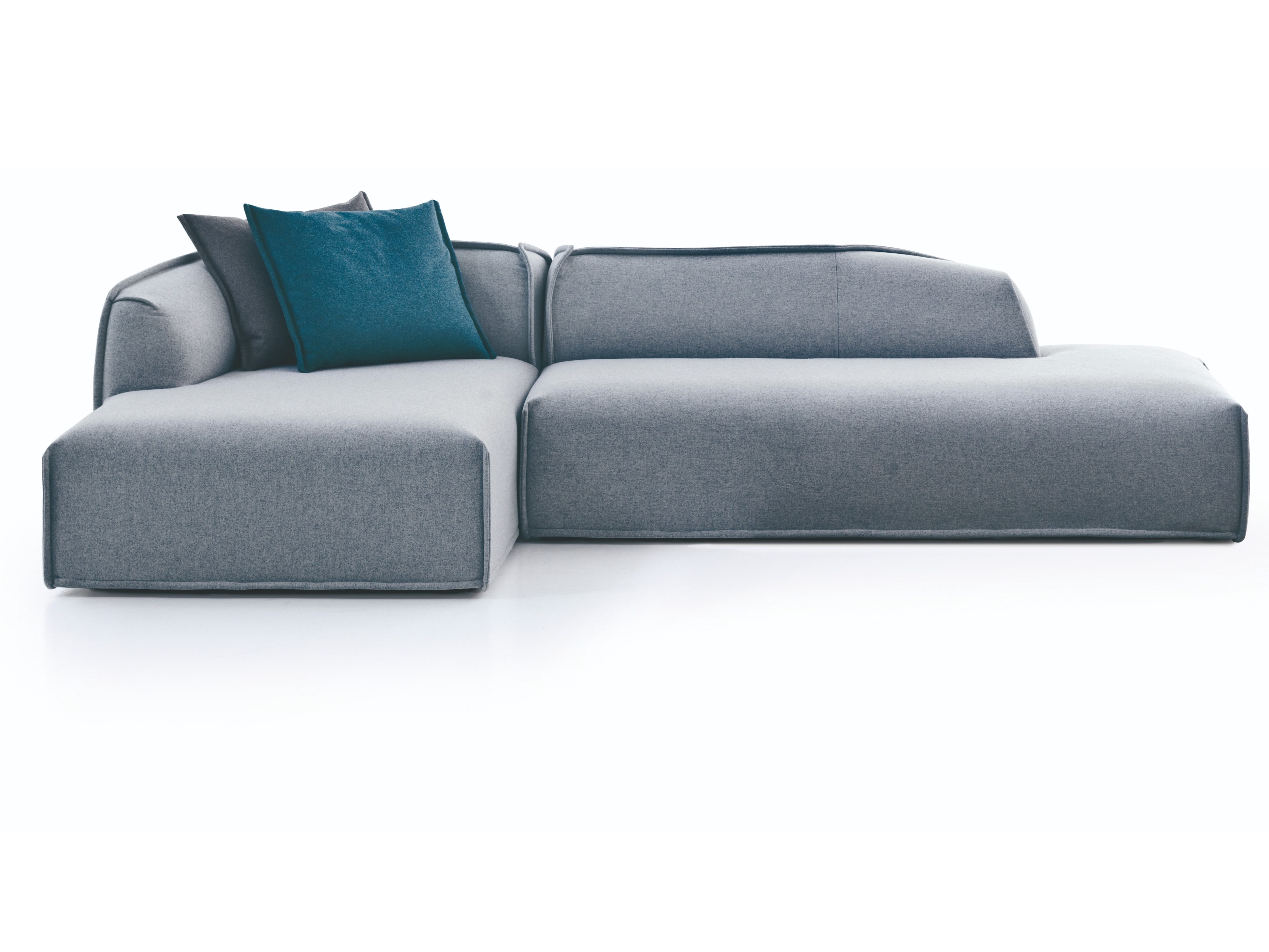 M.A.S.S.A.S. Fabric sofa By Moroso | design Patricia Urquiola