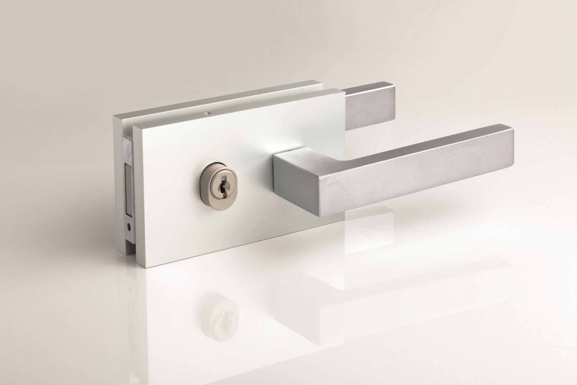 M-LOCK GO Magnetic glass door lock By GFS ITALIAN INNOVATIVE GLASS FIXING