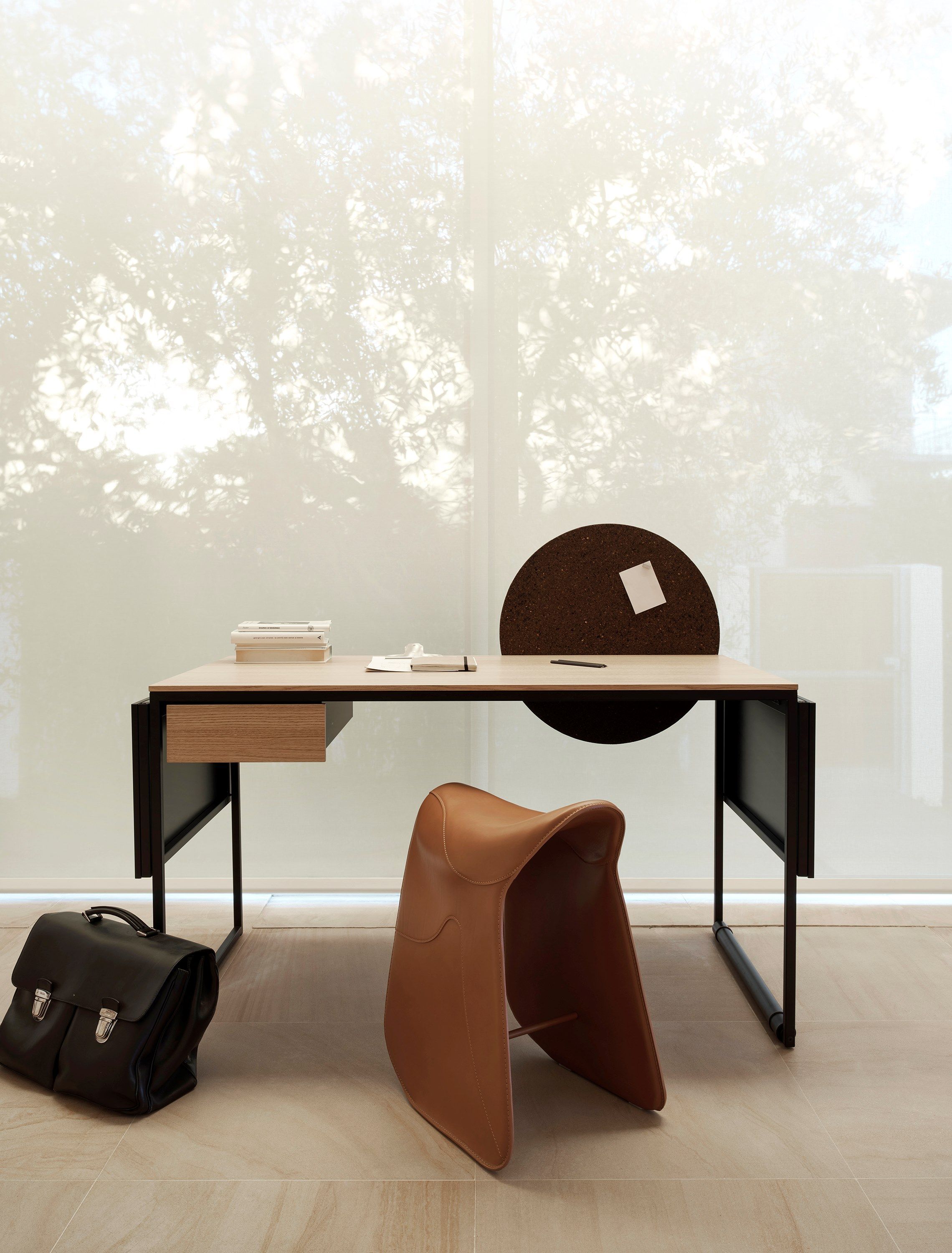 MACIS Writing desk By Opinion Ciatti | design Lapo Ciatti