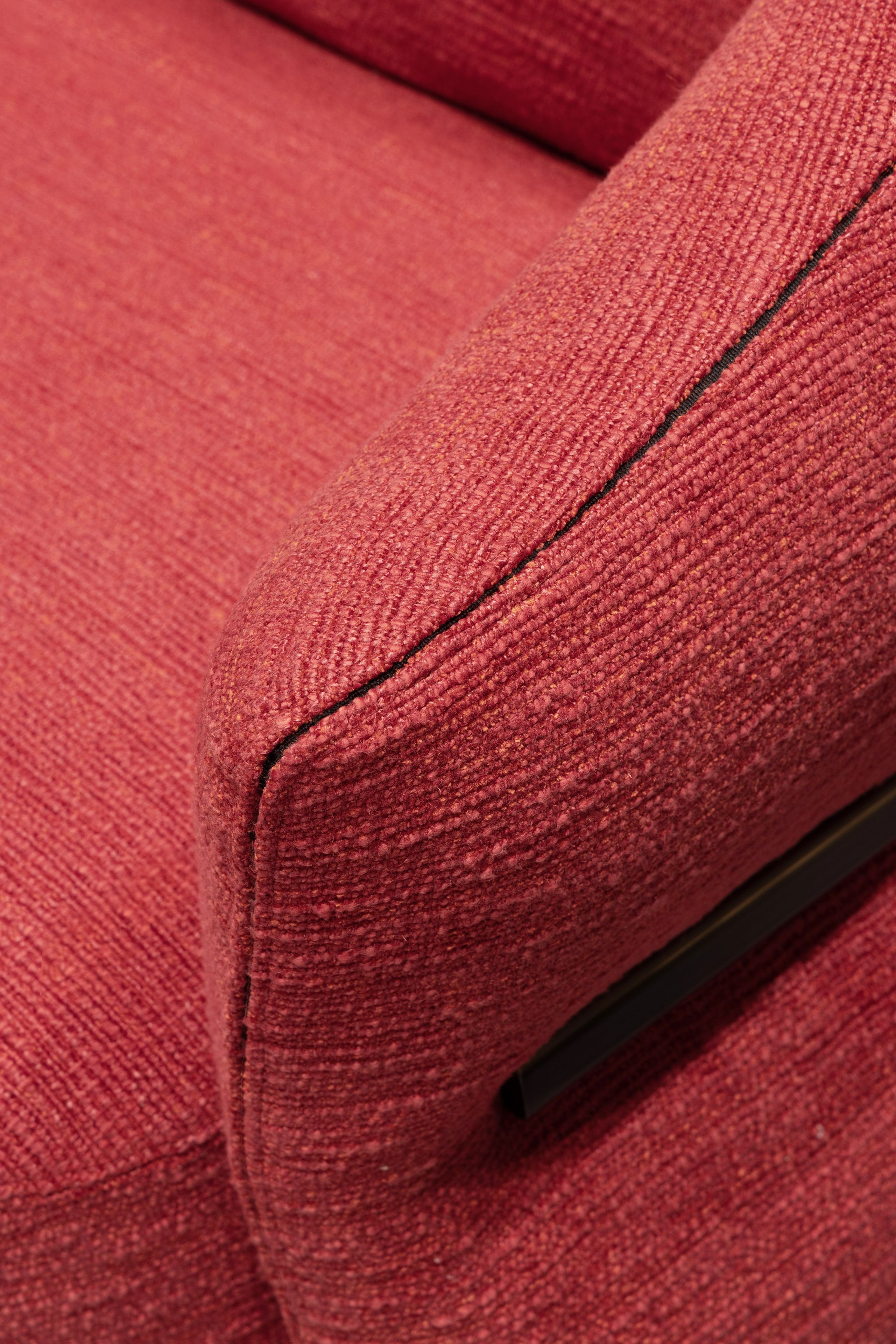 MADAME BUTTERFLY 2 seater sofa By Flou | design the Touch Studio