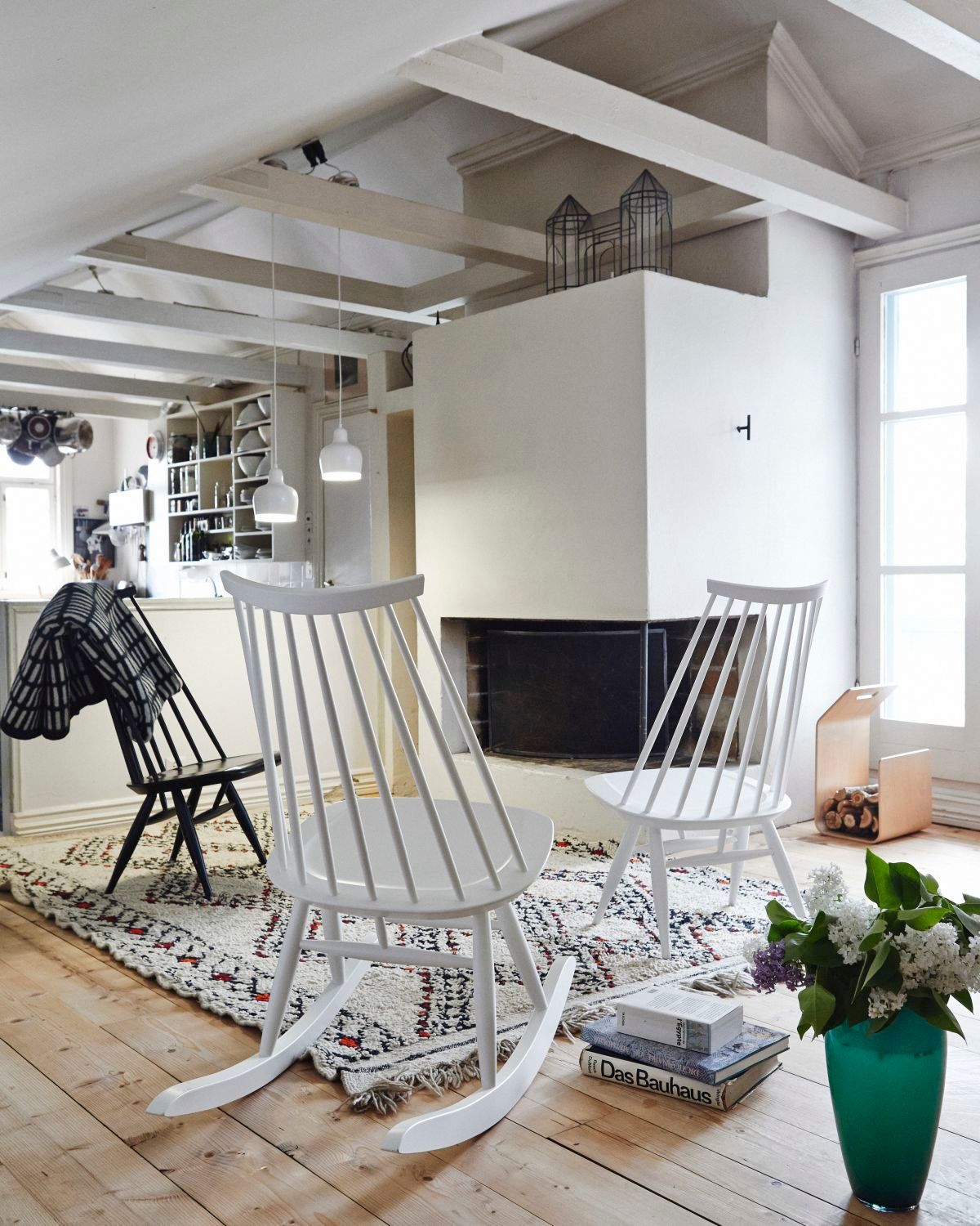 MADEMOISELLE | Rocking easy chair By Artek design Ilmari Tapiovaara