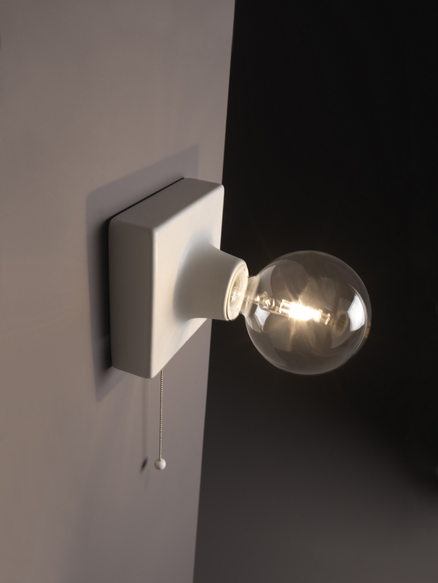 MAKE-UP | Wall lamp By Ceramica Flaminia design Paola Navone