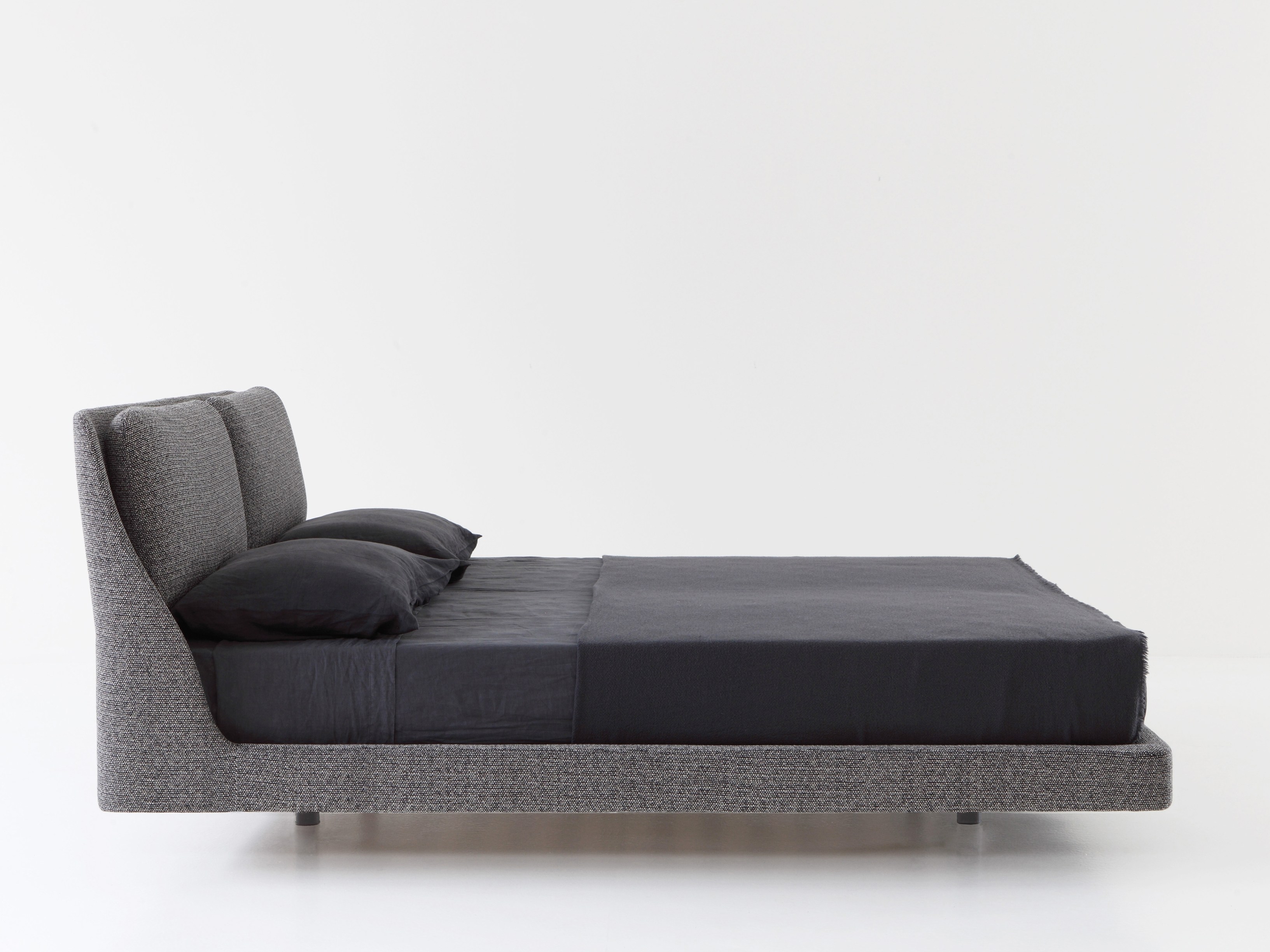 MAKURA bed By Porro design Piero Lissoni