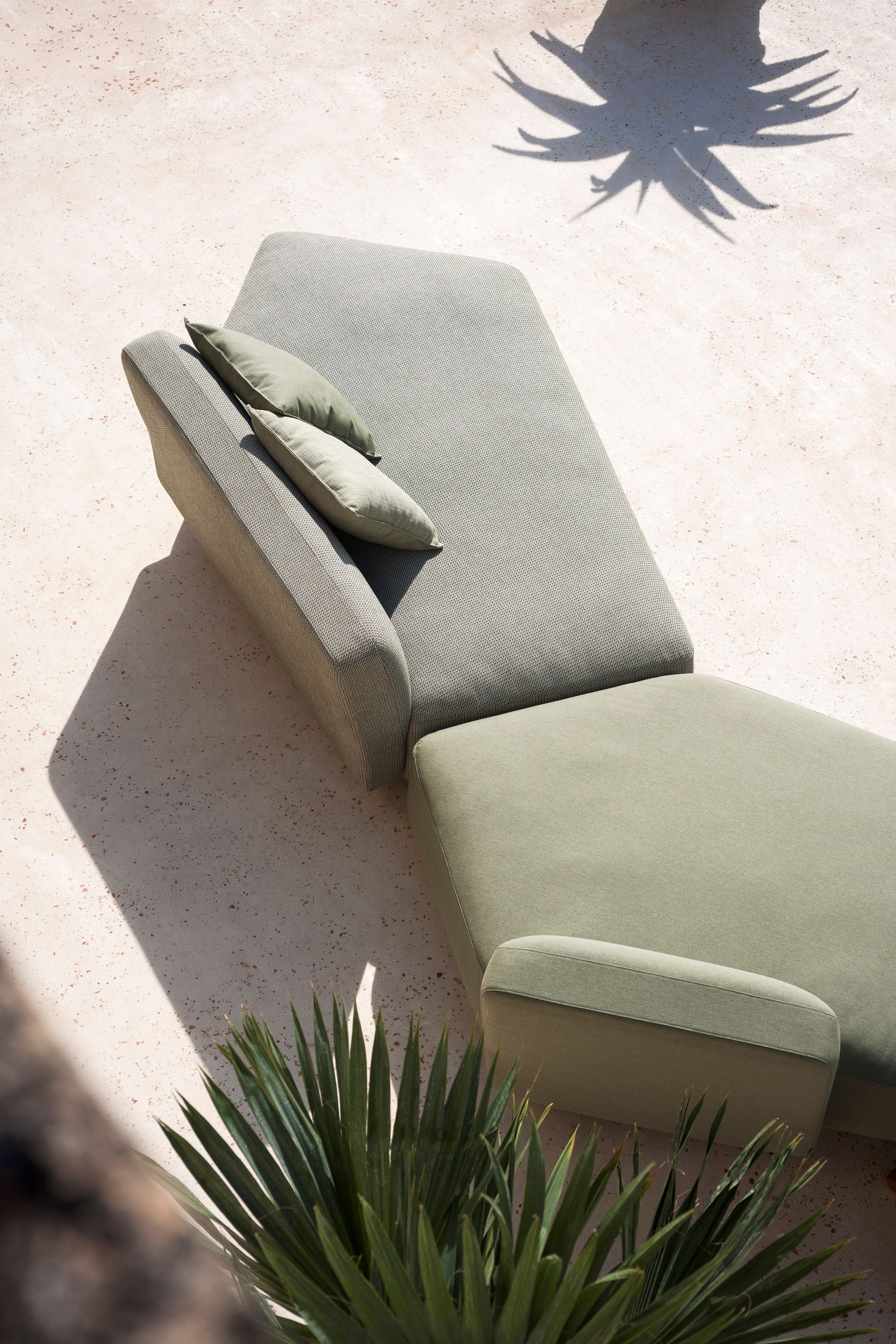 MAMBA 花园沙发 By RODA | design Rodolfo Dordoni