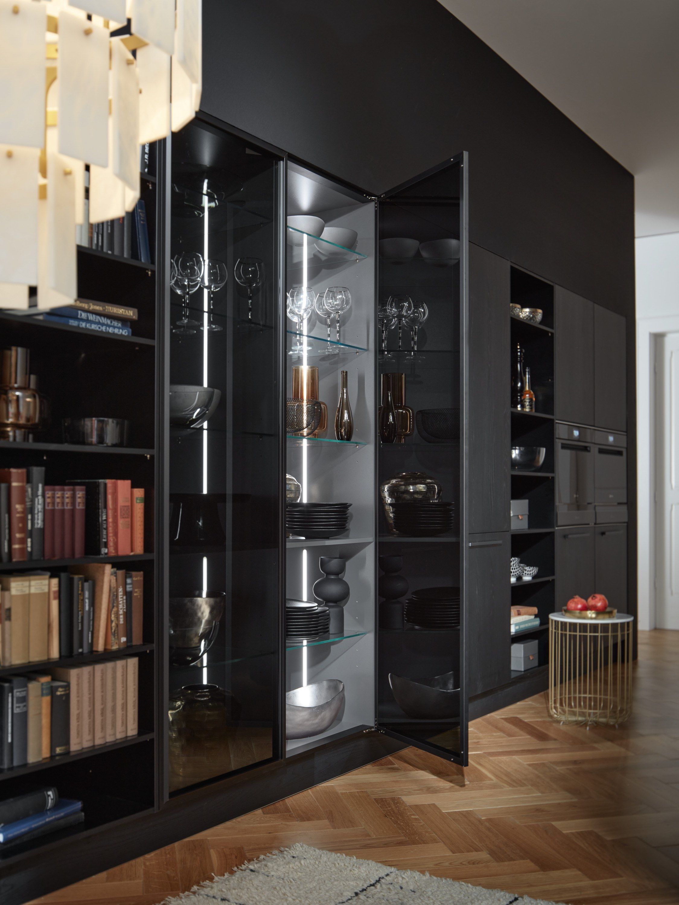 MANHATTAN OAK NERO kitchen By Nolte Küchen