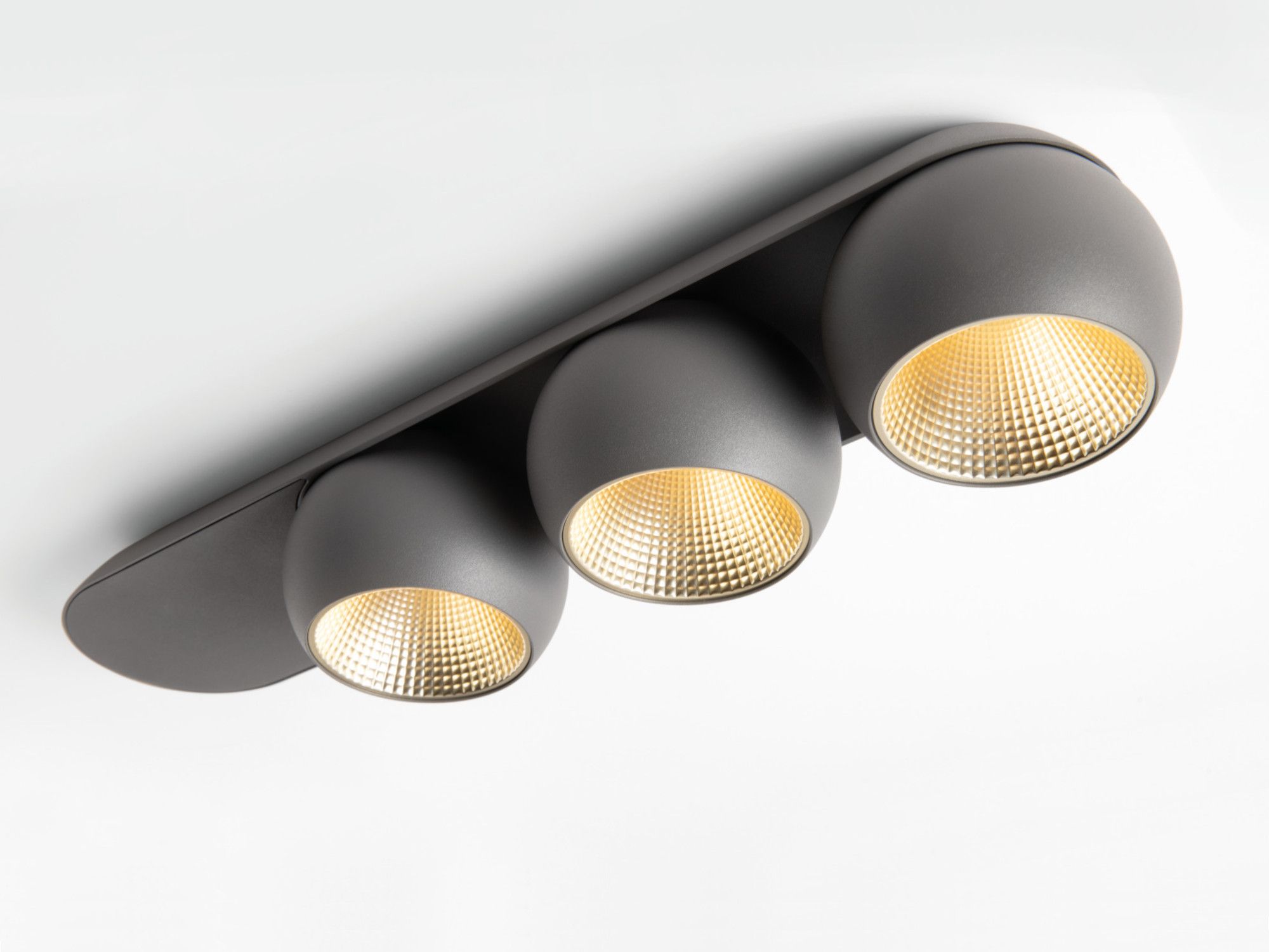 MARBUL x3 LED ceiling spotlight By Modular Lighting Instruments