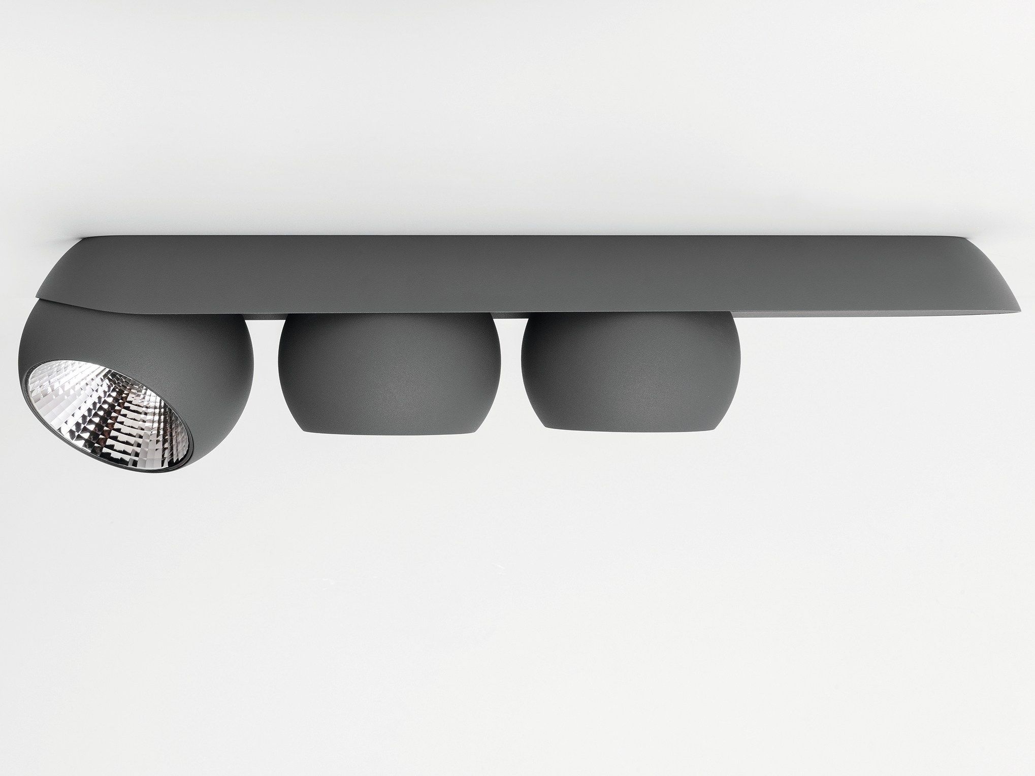 MARBUL x3 LED ceiling spotlight By Modular Lighting Instruments