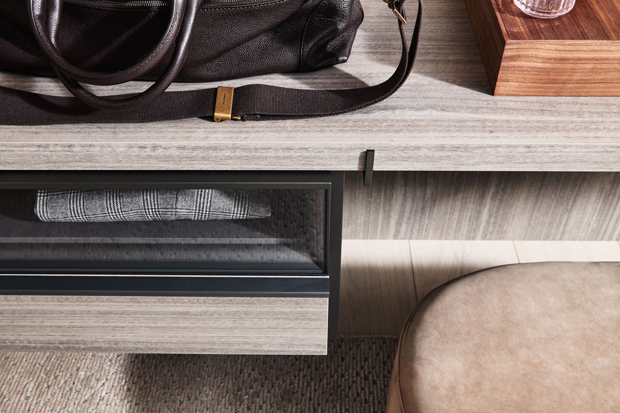 Sectional wooden walk-in wardrobe MASTER DRESSING By Molteni & C ...