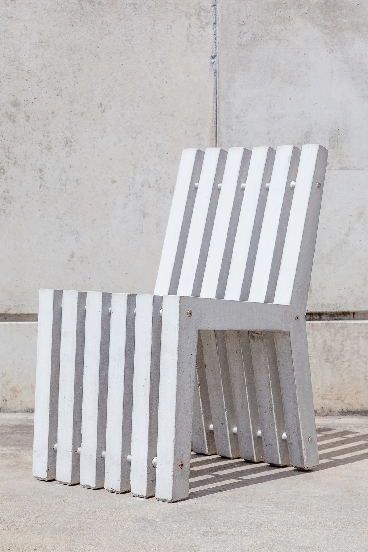 MASTERLAYER Fiber-reinforced concrete outdoor chair By SIT | design ...
