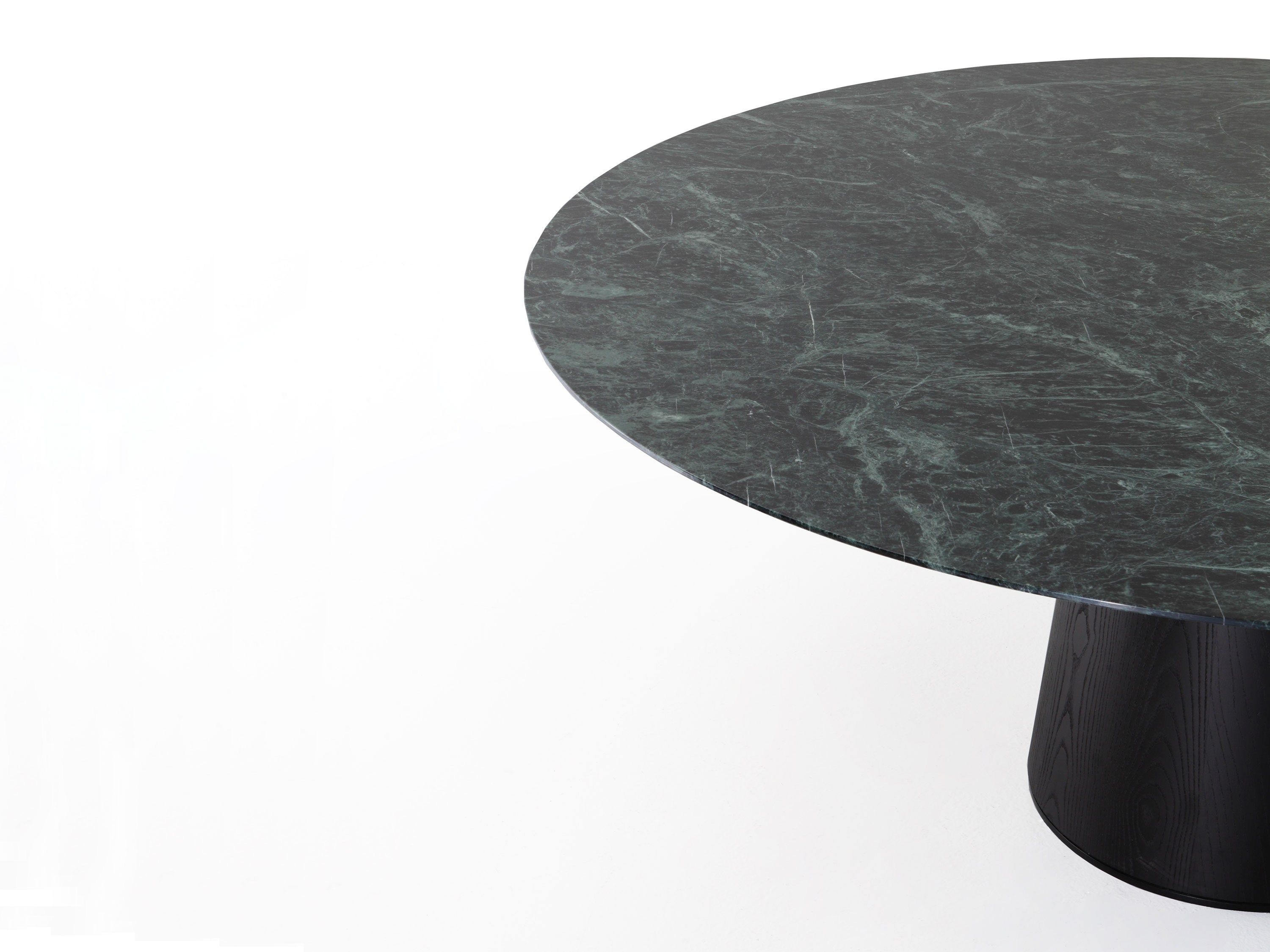MATERIC Round dining table By Porro