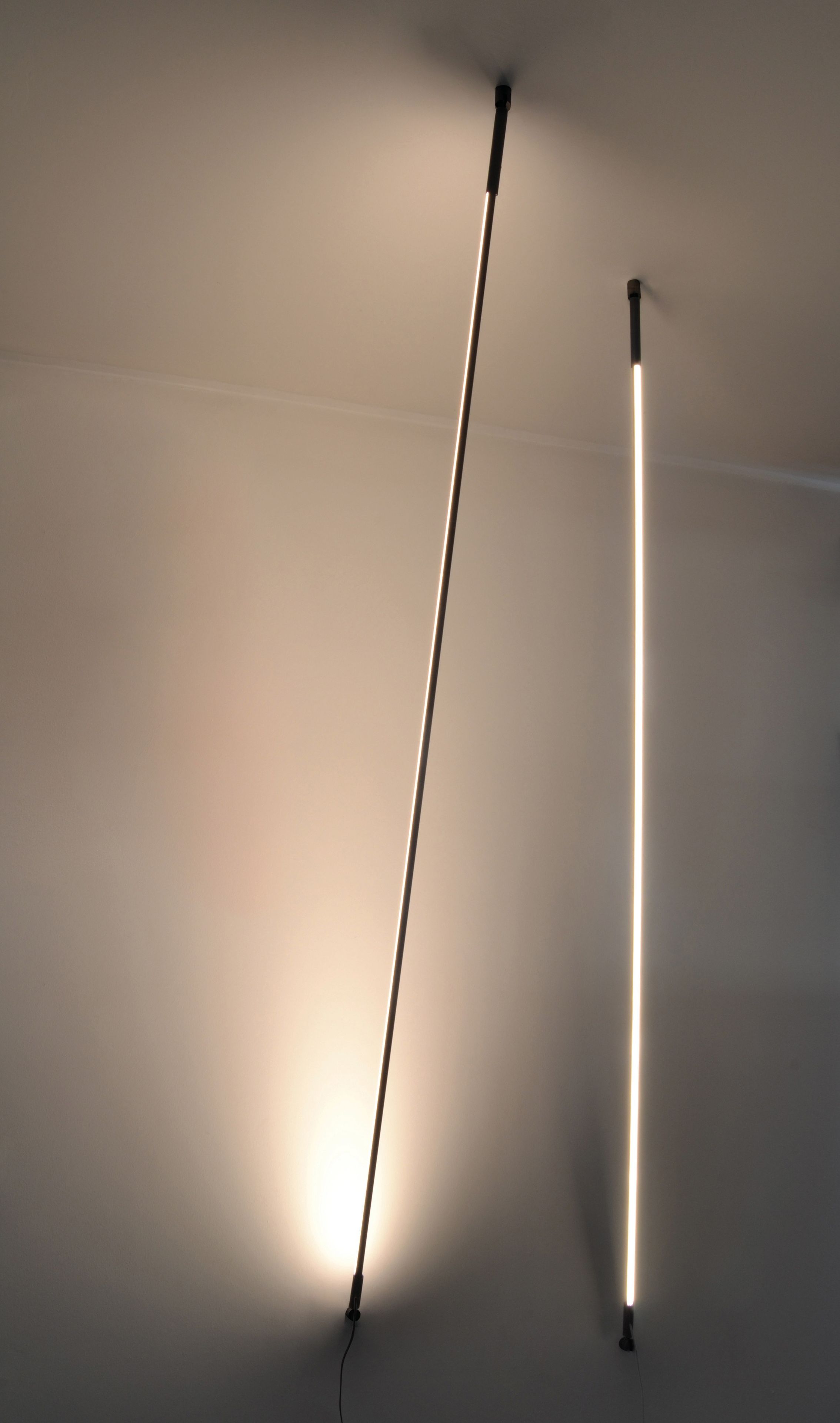 MATITA Lampada da parete / lampada da soffitto By EGOLUCE | design Matì