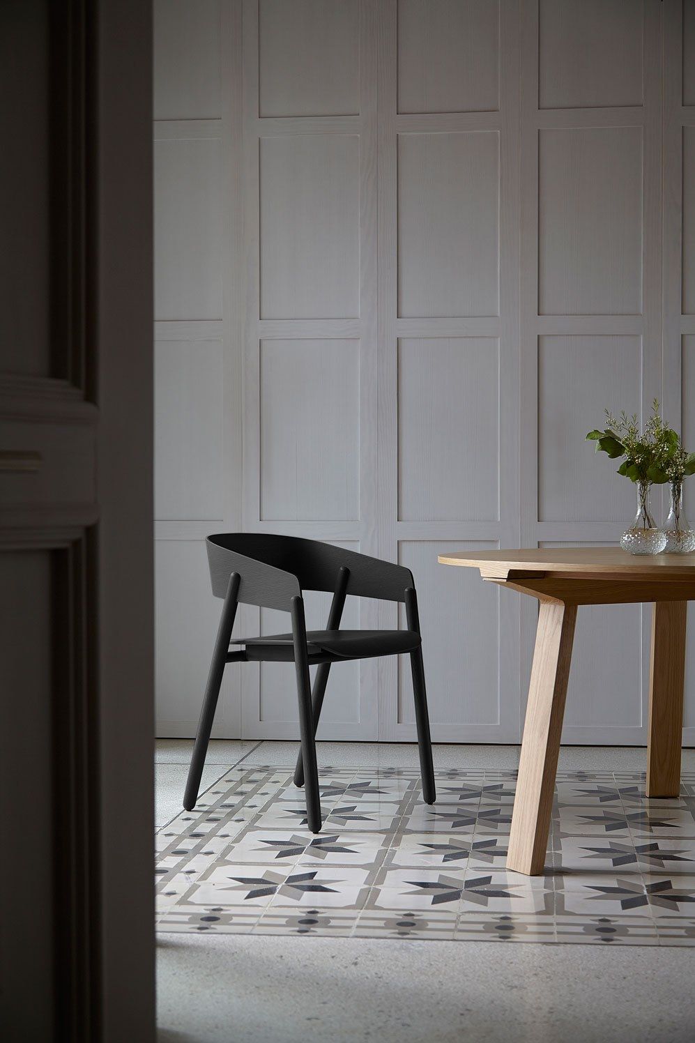 MAVA WOOD Chair By Punt | design Stephanie Jasny