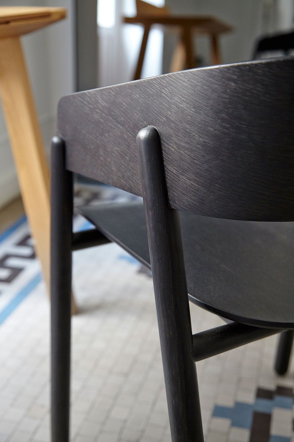 MAVA WOOD Chair By Punt | design Stephanie Jasny