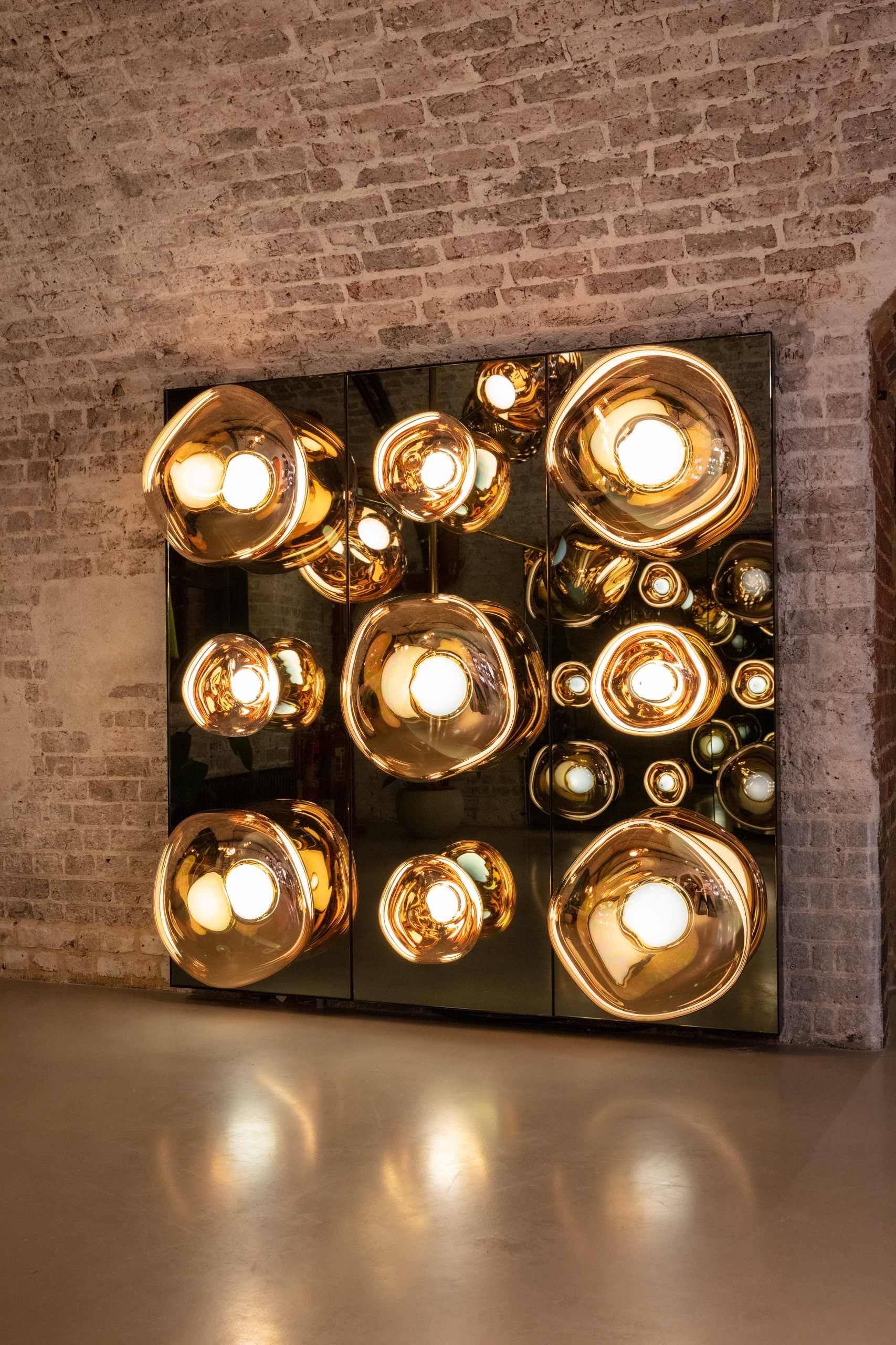 MELT SURFACE MINI Polycarbonate wall lamp / ceiling lamp By Tom Dixon ...