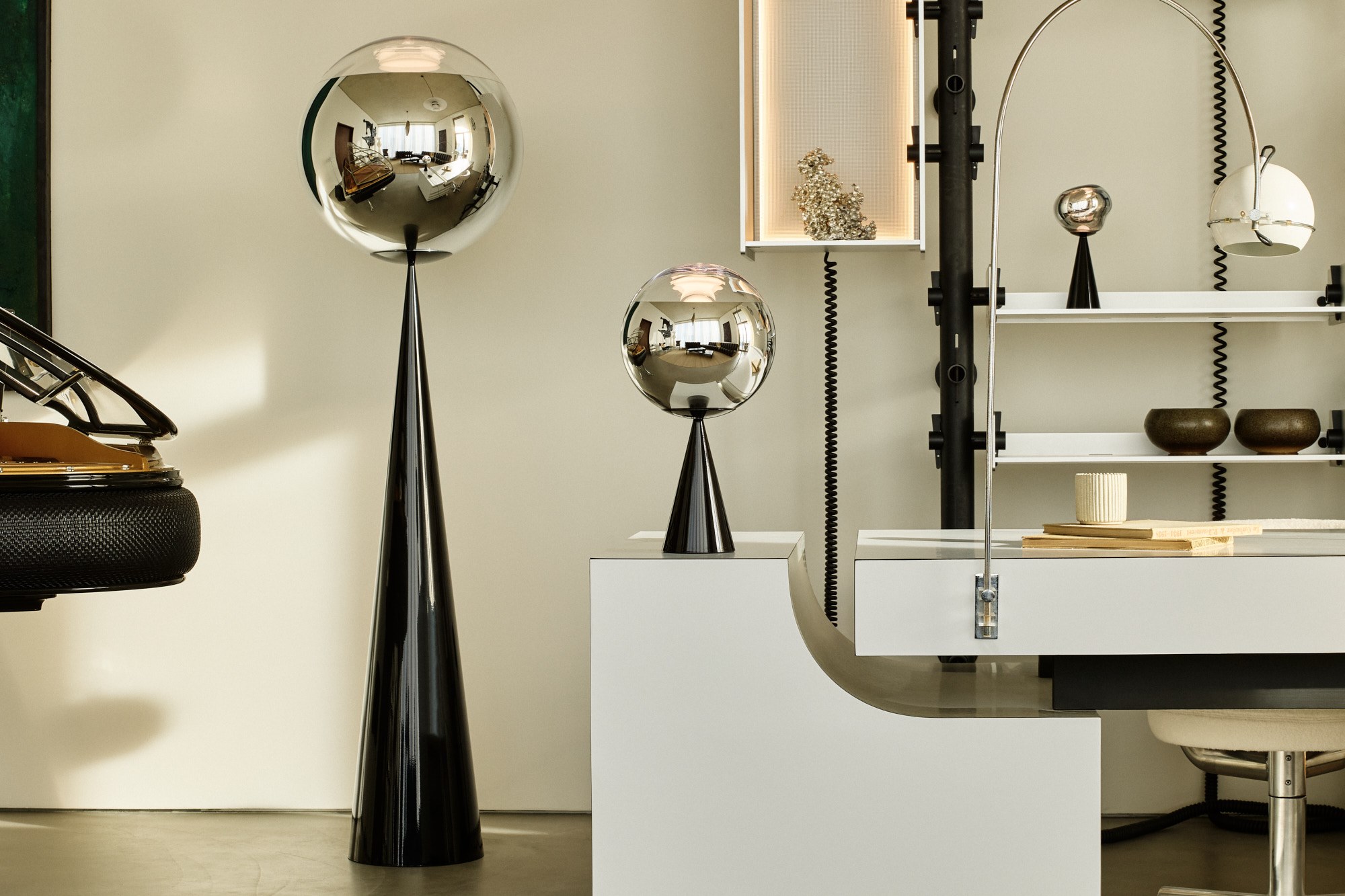 MELT Cordless LED table lamp By Tom Dixon | design Tom Dixon