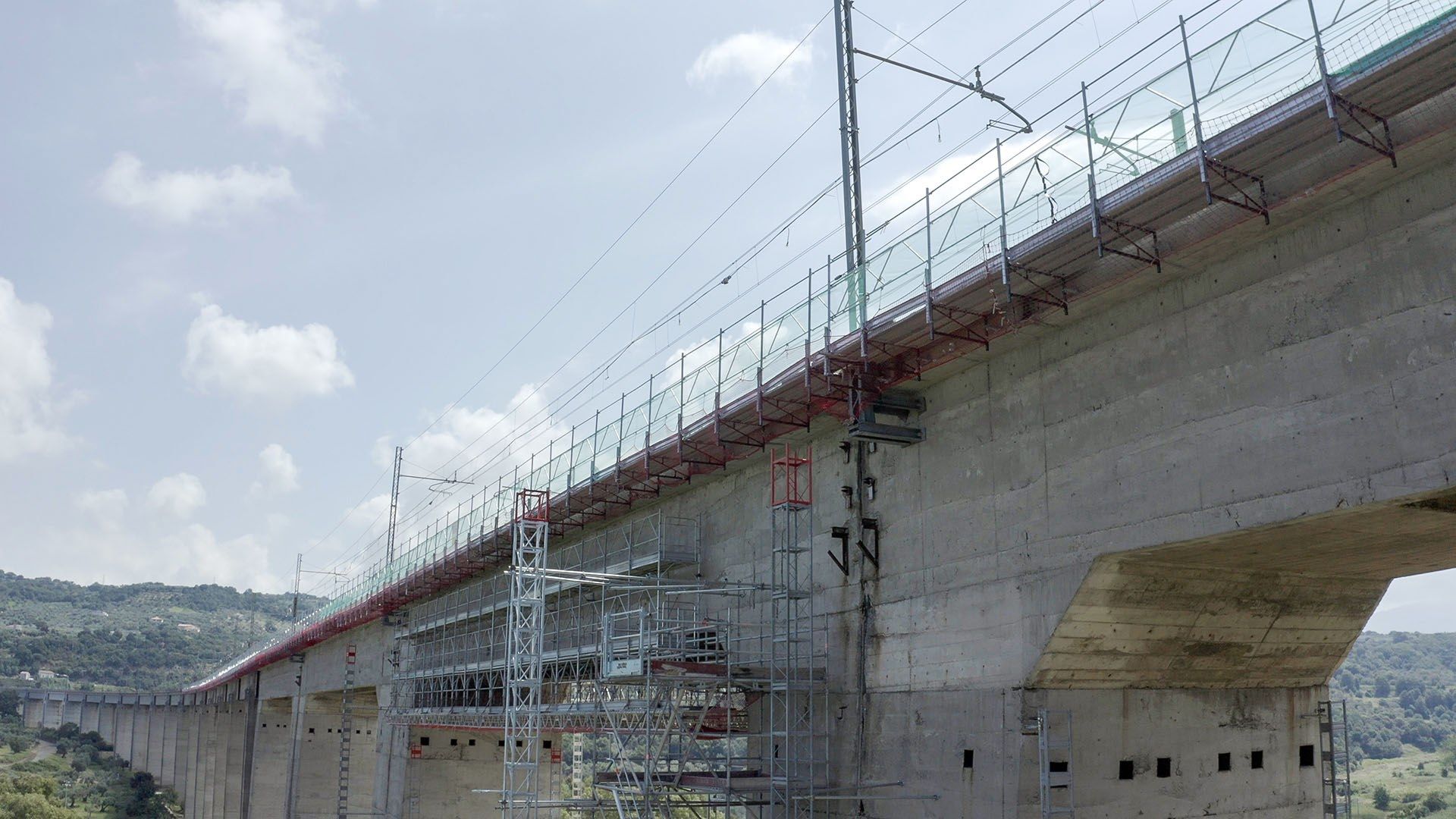 Ponteggio su struttura sospesa MENSOLA FLY 105 - Pilosio - Edilportale