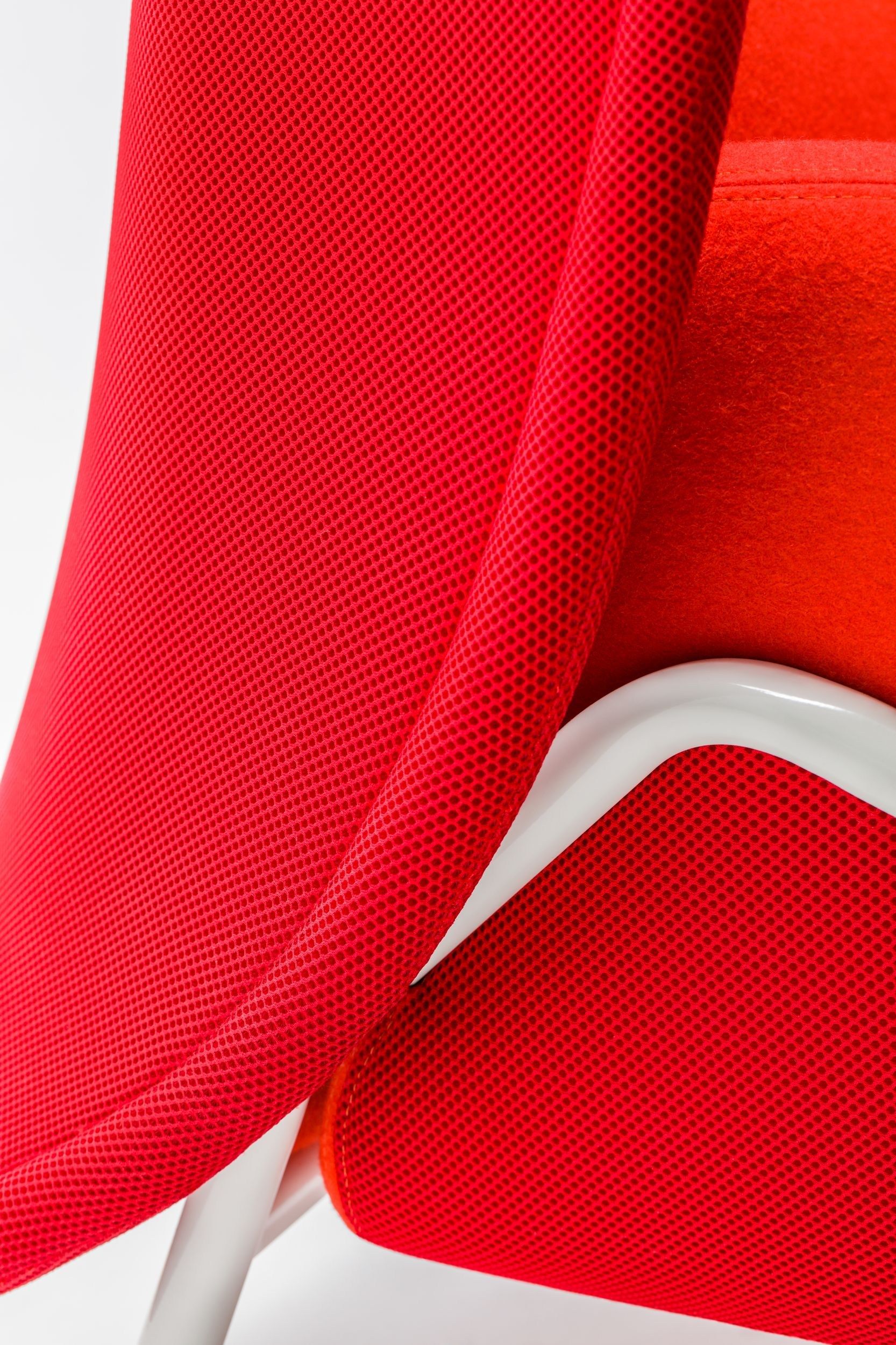 MESH | 2 seater sofa By MDD