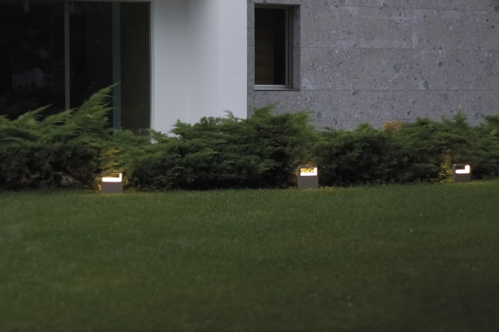 METOO | Bollard light Metoo Collection By DIOMEDE