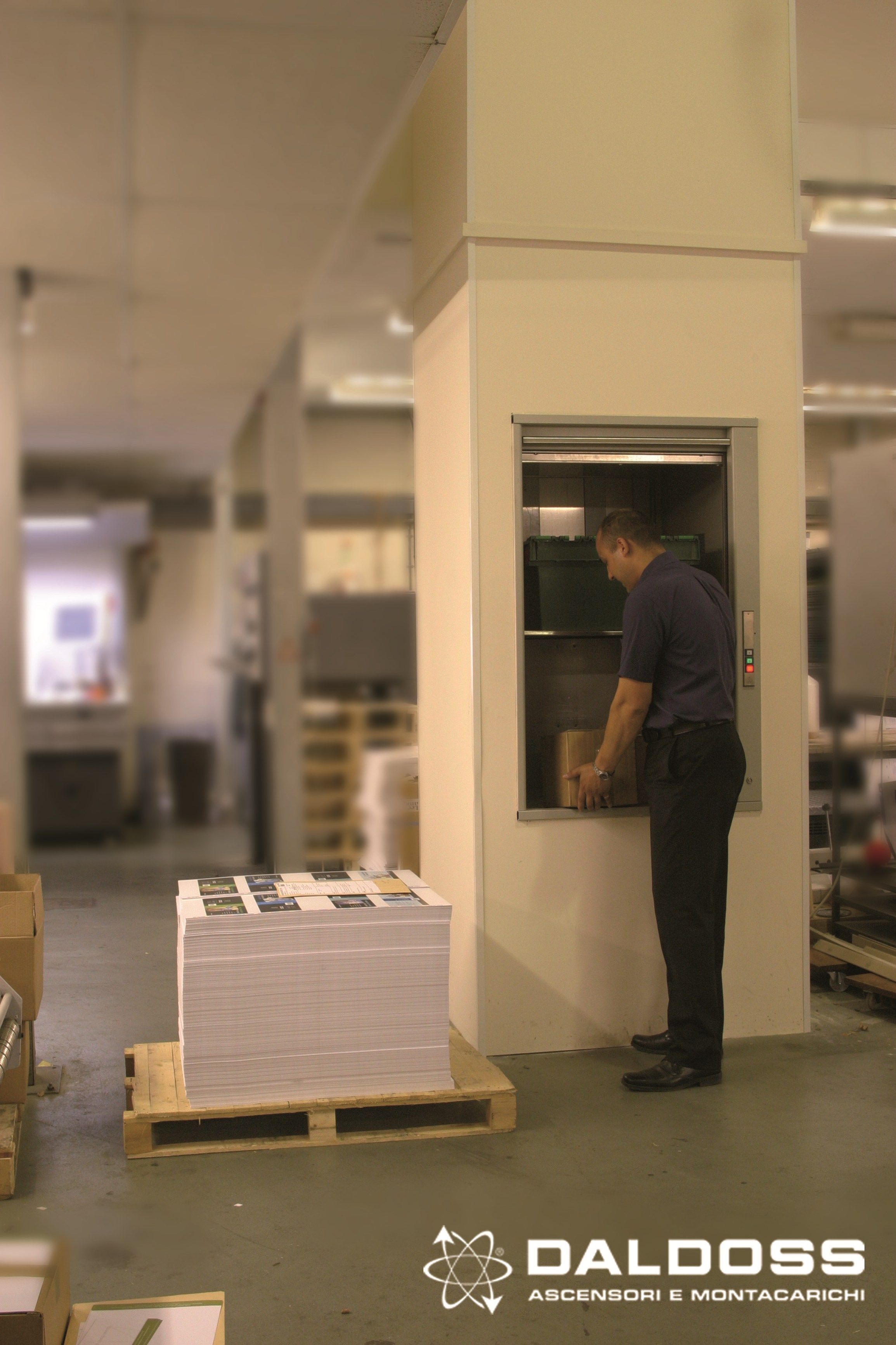 MICROLIFT Service lift / Dumbwaiter lift By DALDOSS ELEVETRONIC