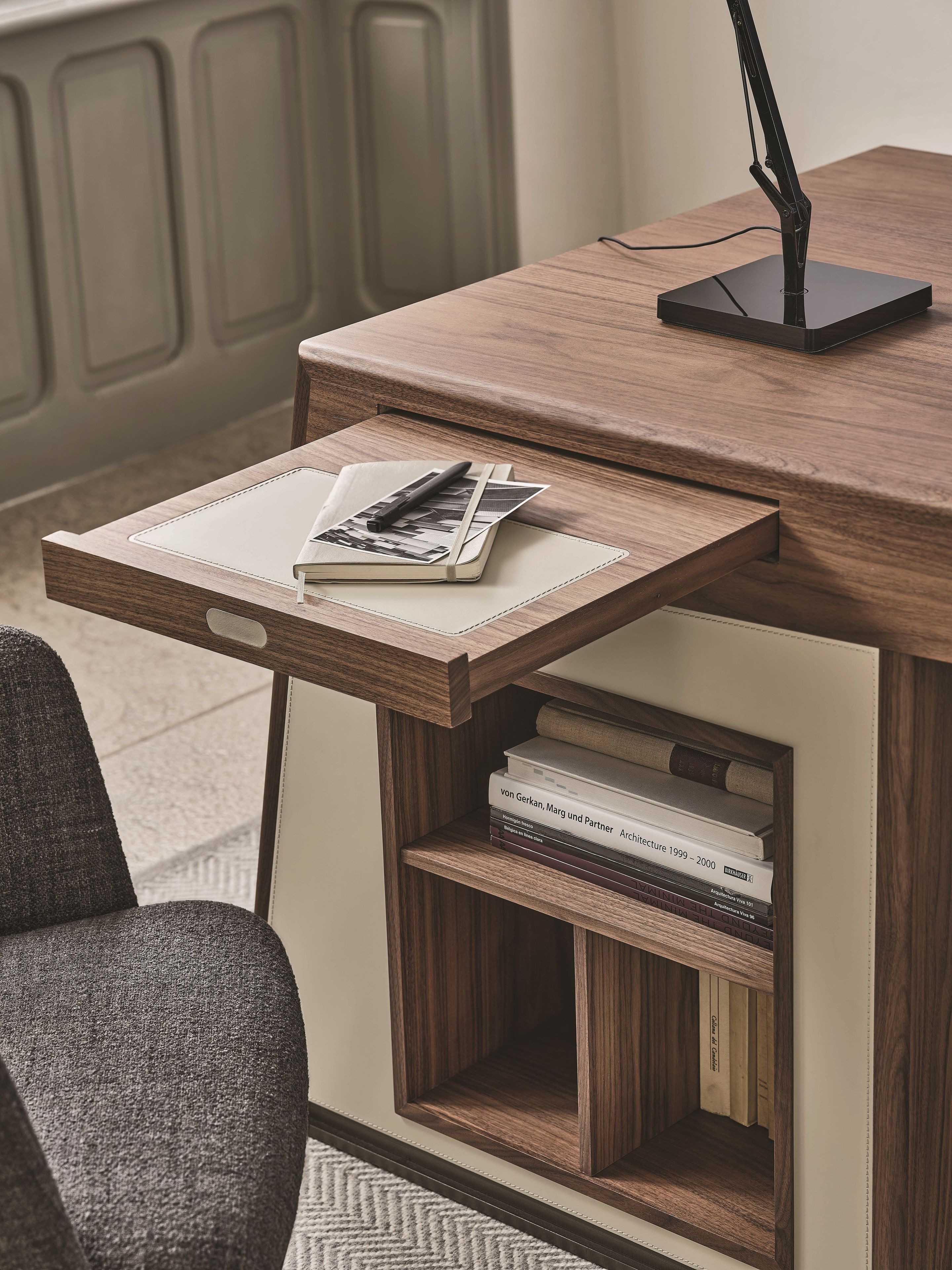 MIDÌ Writing desk By Porada | design Umberto Asnago