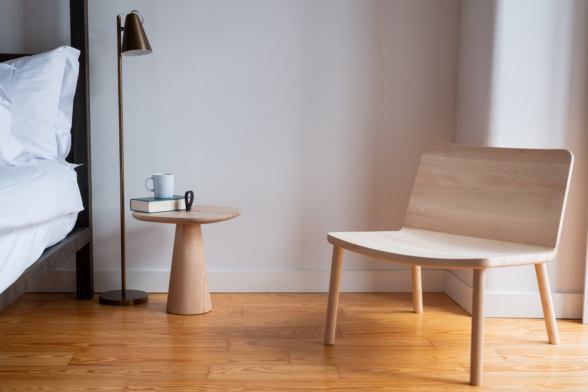 MIGO | Tavolino in frassino By MOR DESIGN design Daniel Schofield