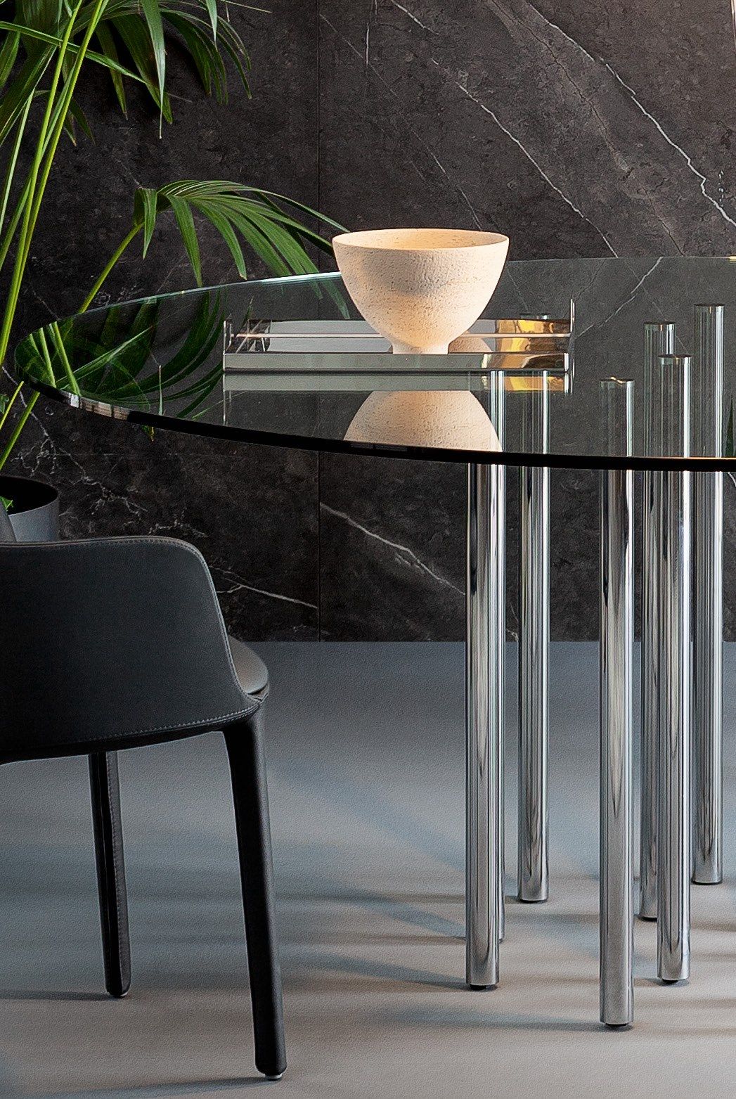 MILLE Round glass and steel table By Bonaldo