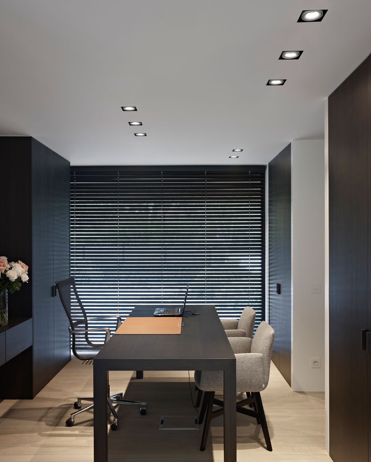 MINIGRID IN TRIMLESS | Square spotlight LED adjustable recessed ...